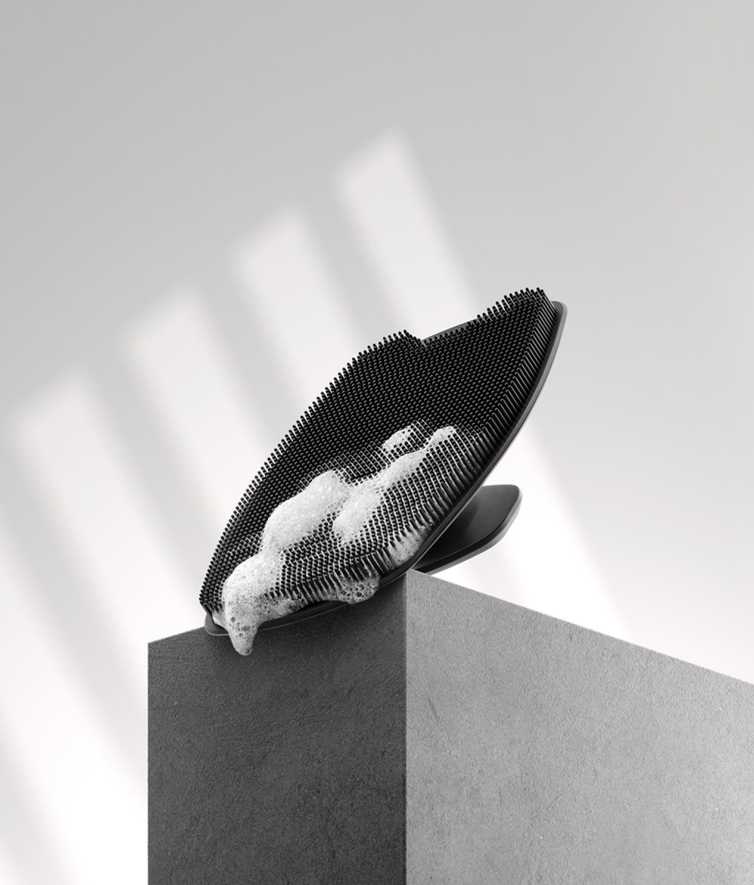 Men's Exfoliating Body Scrubber | The Body Buffer | MANSCAPED US