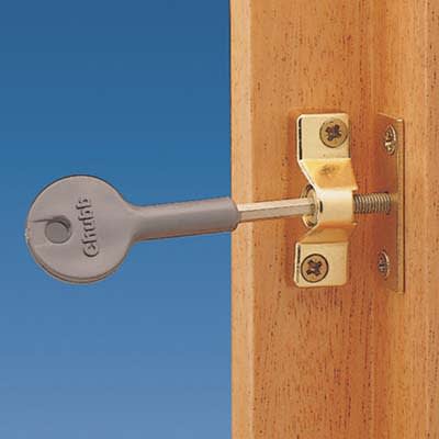 Yale Locks | IronmongeryDirect