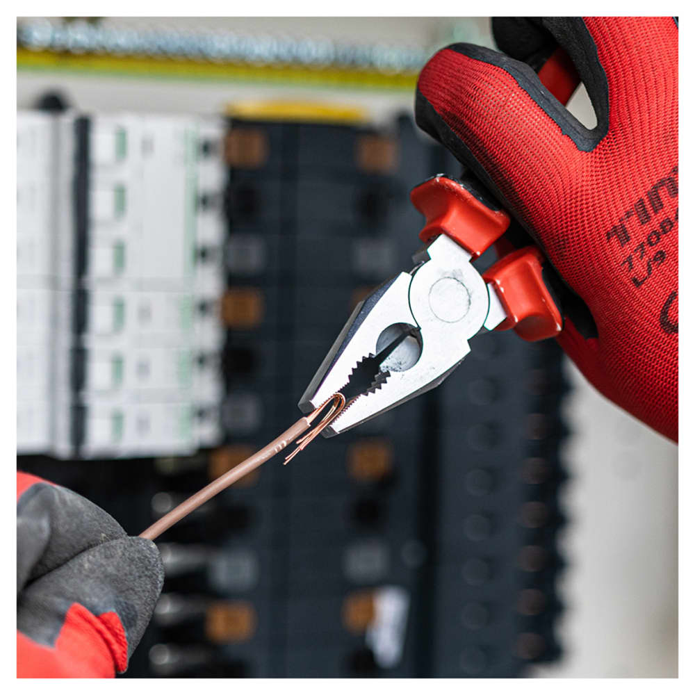 TIMCO 8"/ 200mm Combination Pliers | IronmongeryDirect | Same Day Despatch