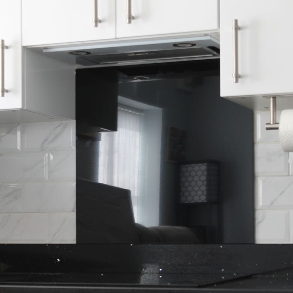 Altro Aluminium Kitchen Splashback - 900 x 750mm - Gloss Jet Black ...