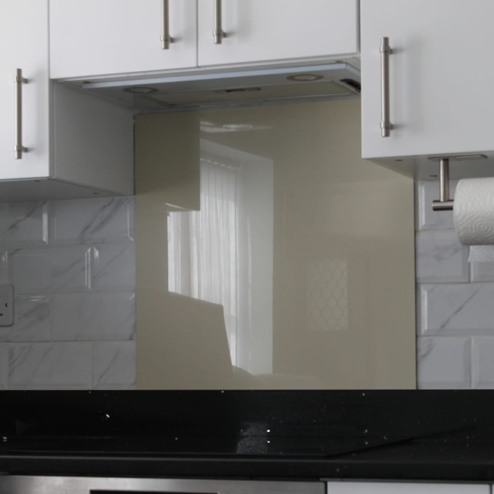 Altro Aluminium Kitchen Splashback - 900 x 750mm - Gloss Light Ivory ...