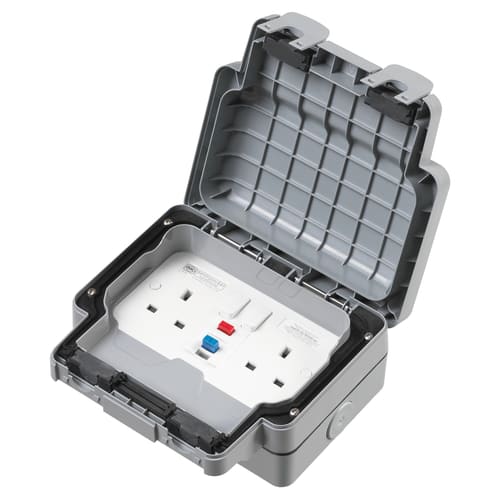 MK Masterseal Plus 13A IP66 2 Gang 30mA RCD Switched Outdoor ... MK Masterseal Plus 13A IP66 2 Gang 30mA RCD Switched Outdoor ...