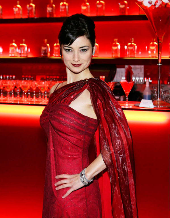 Maria Tecce | Actor, Singer, and Performer