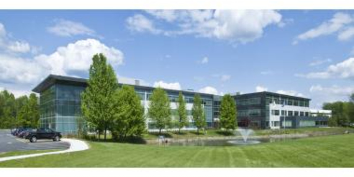 8 Sylvan Way | JLL Properties - US