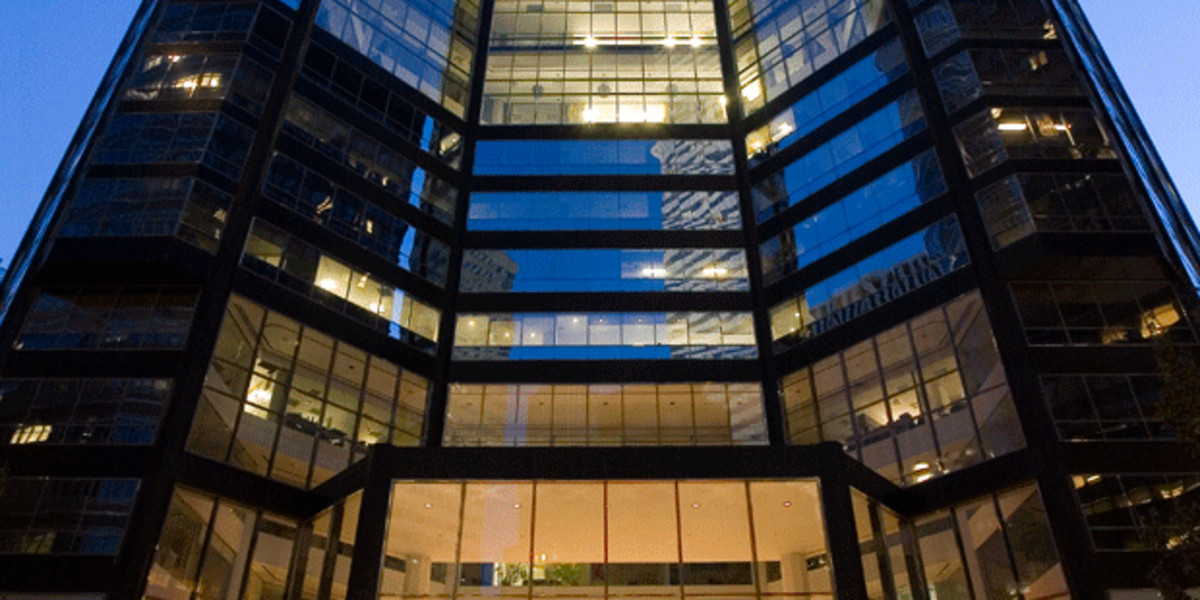 875 3rd Ave - Office For Lease | JLL