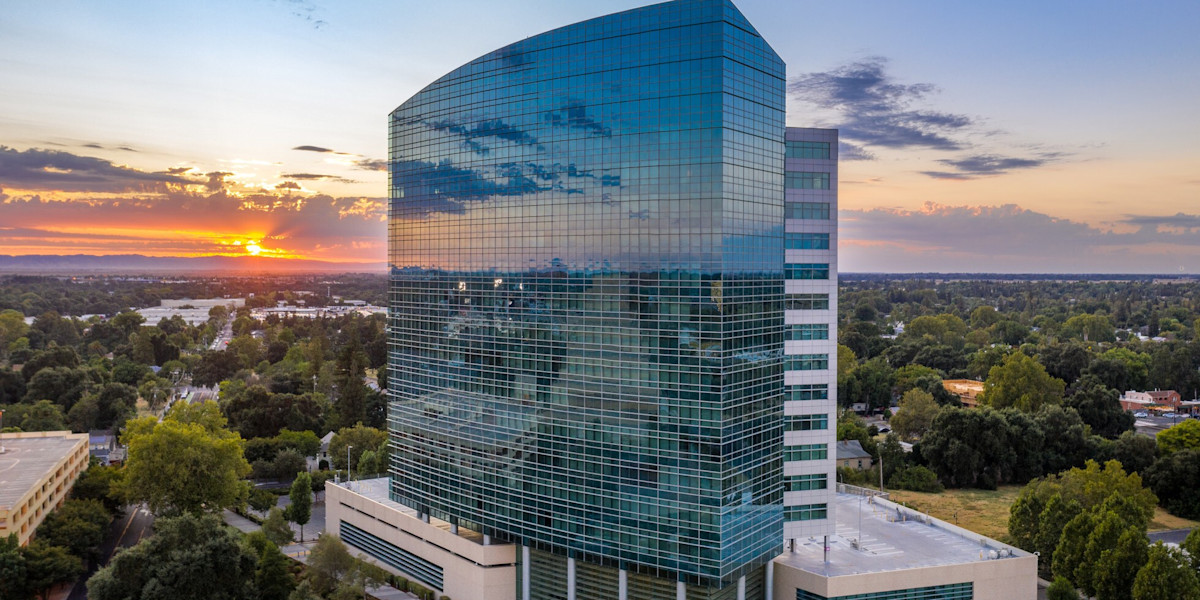 100 Waterfront Pl - Office For Lease | JLL