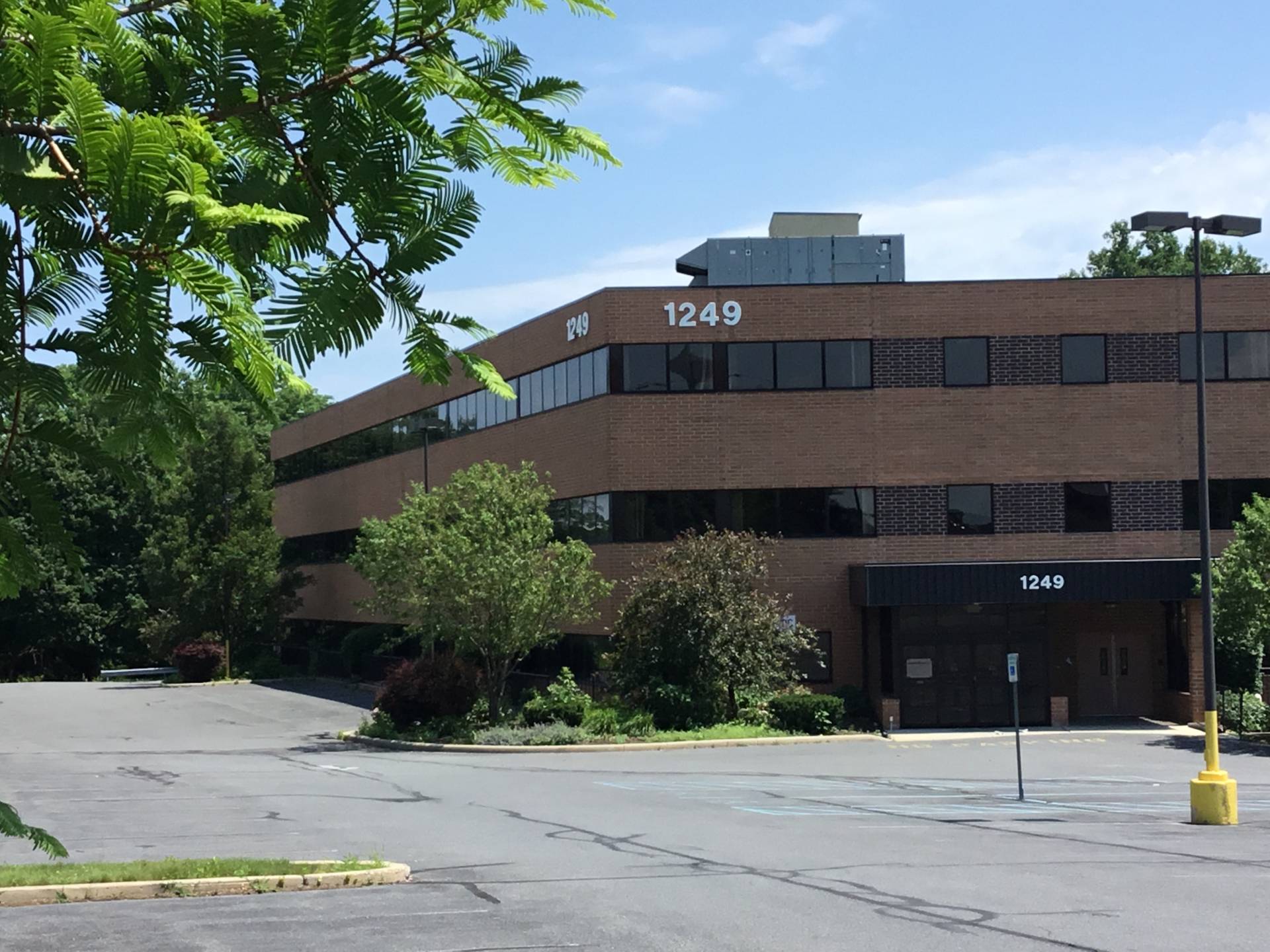 1249 S Cedar Crest Blvd | JLL Properties - US