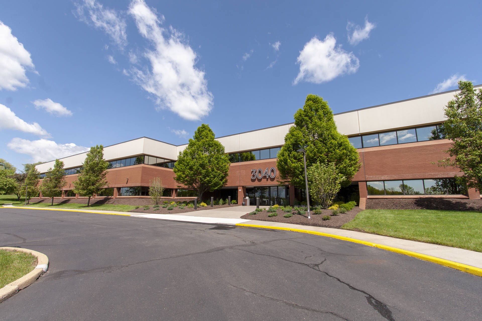 Matrix Corporate Center, 3040 Route 22 | JLL Properties - US