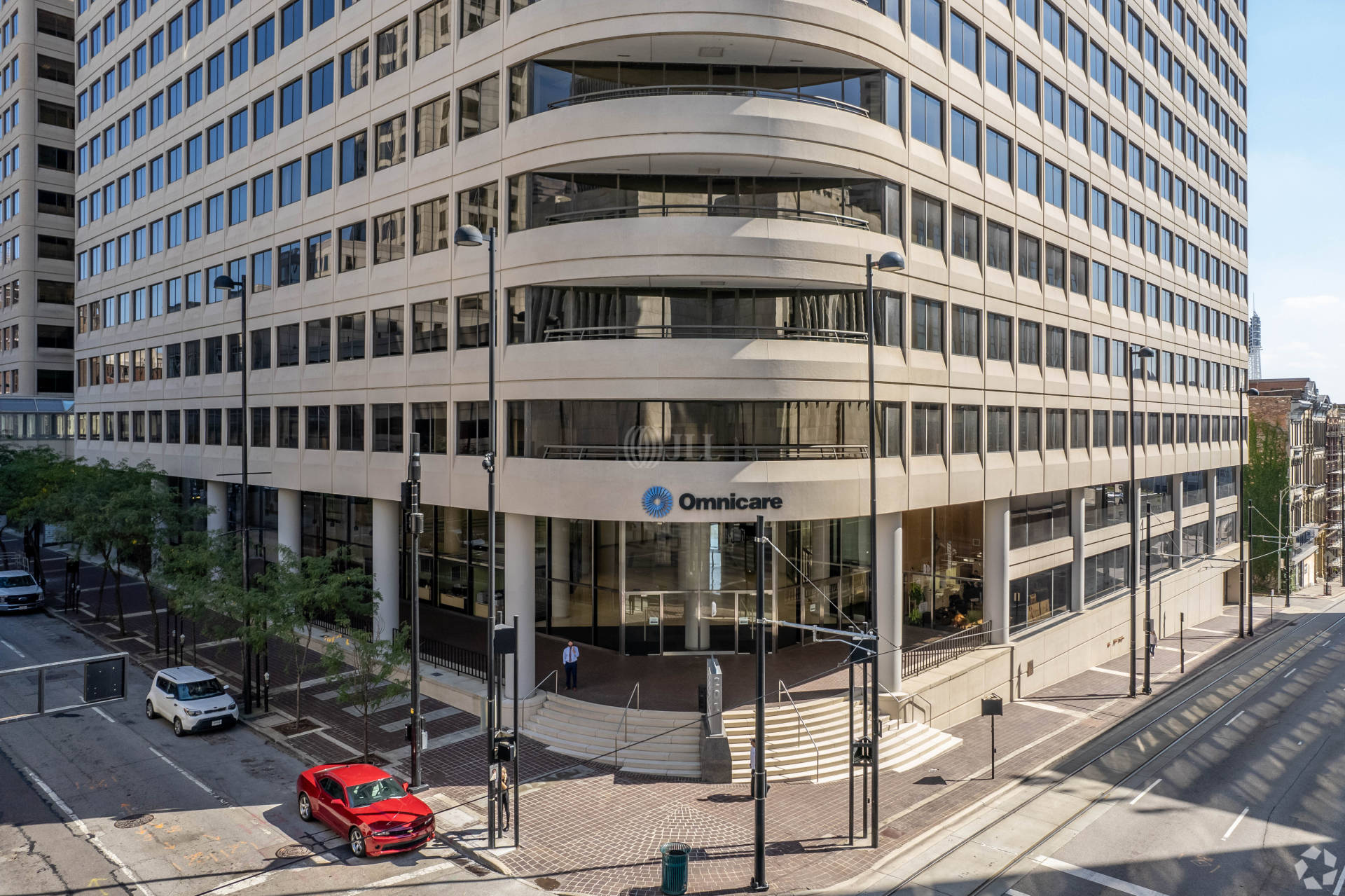 Atrium One, 201 E 4th St | JLL Properties - US