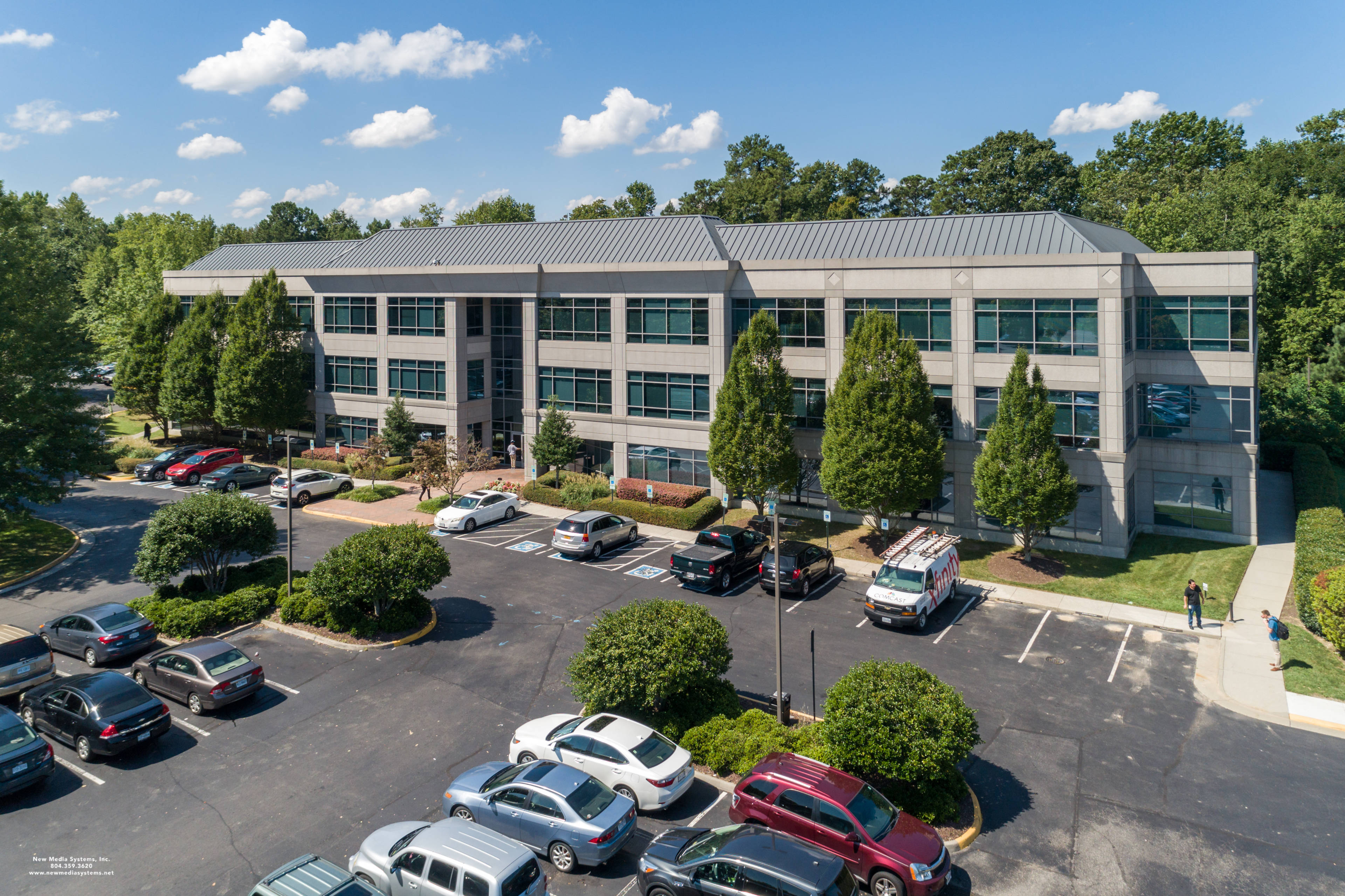 Gateway Centre II, 100 Gateway Centre Pkwy | JLL Properties - US