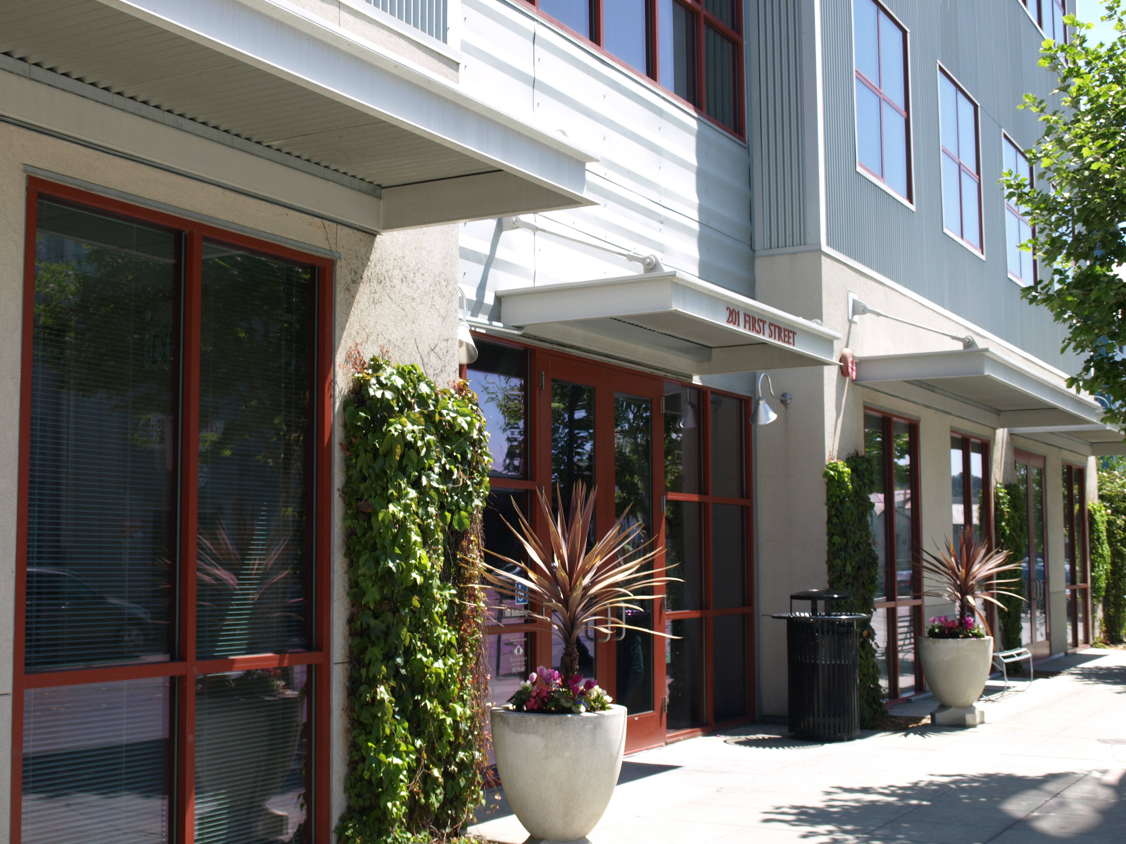 Waterfront Office, 201 1st St | JLL Properties - US