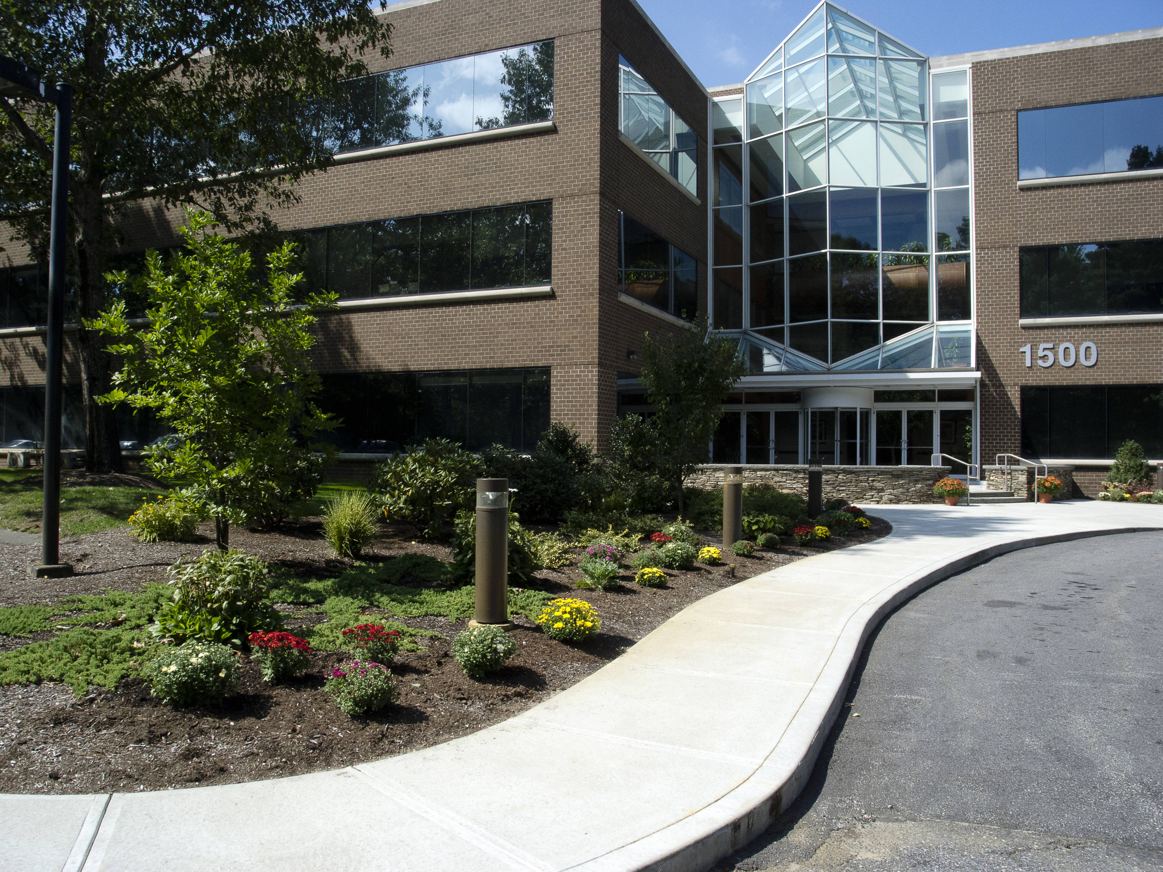 1500 West Park, 1500 W Park Dr | JLL Properties - US