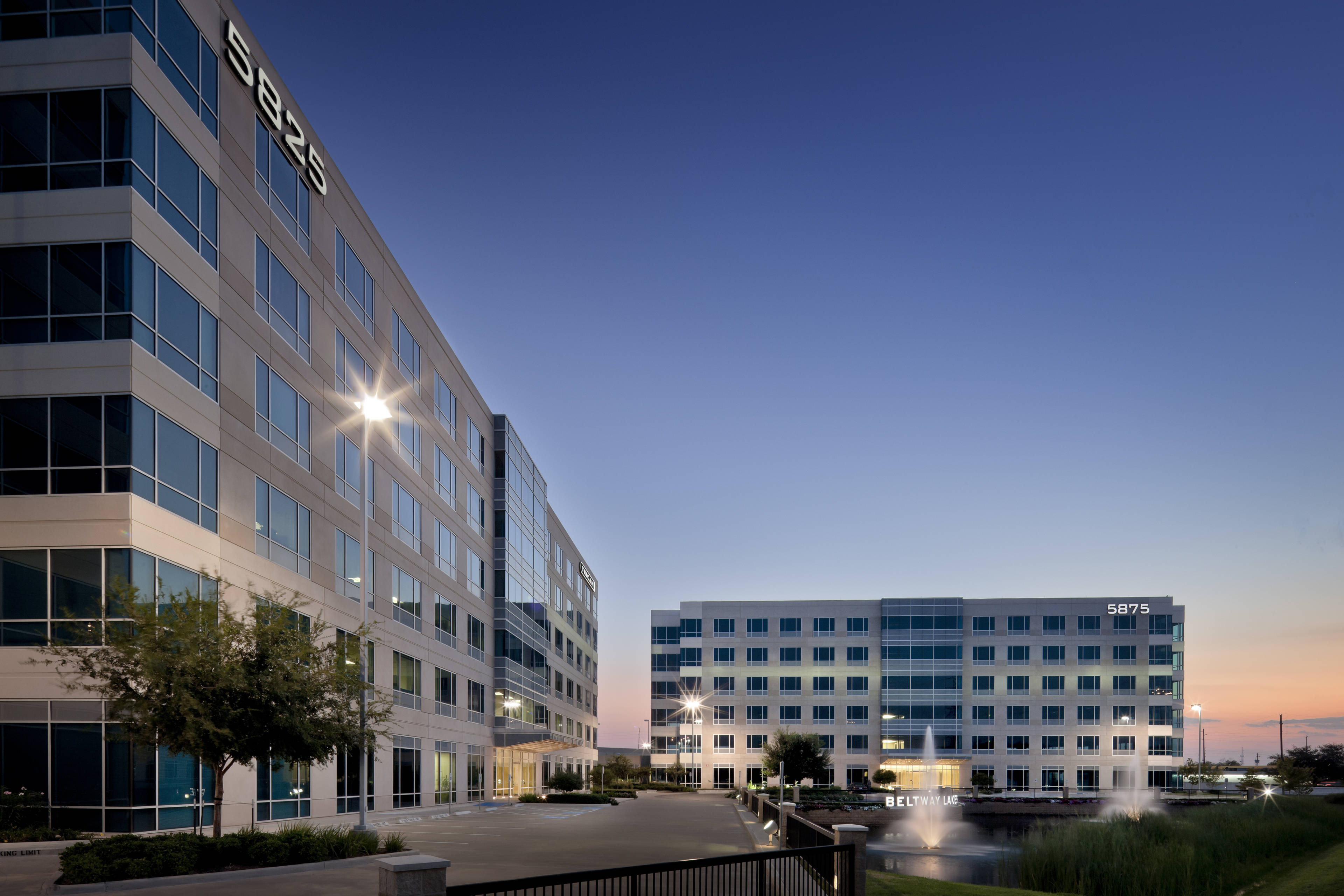 Beltway Lakes Phase II, 5875 N Sam Houston Pkwy W | JLL Properties - US