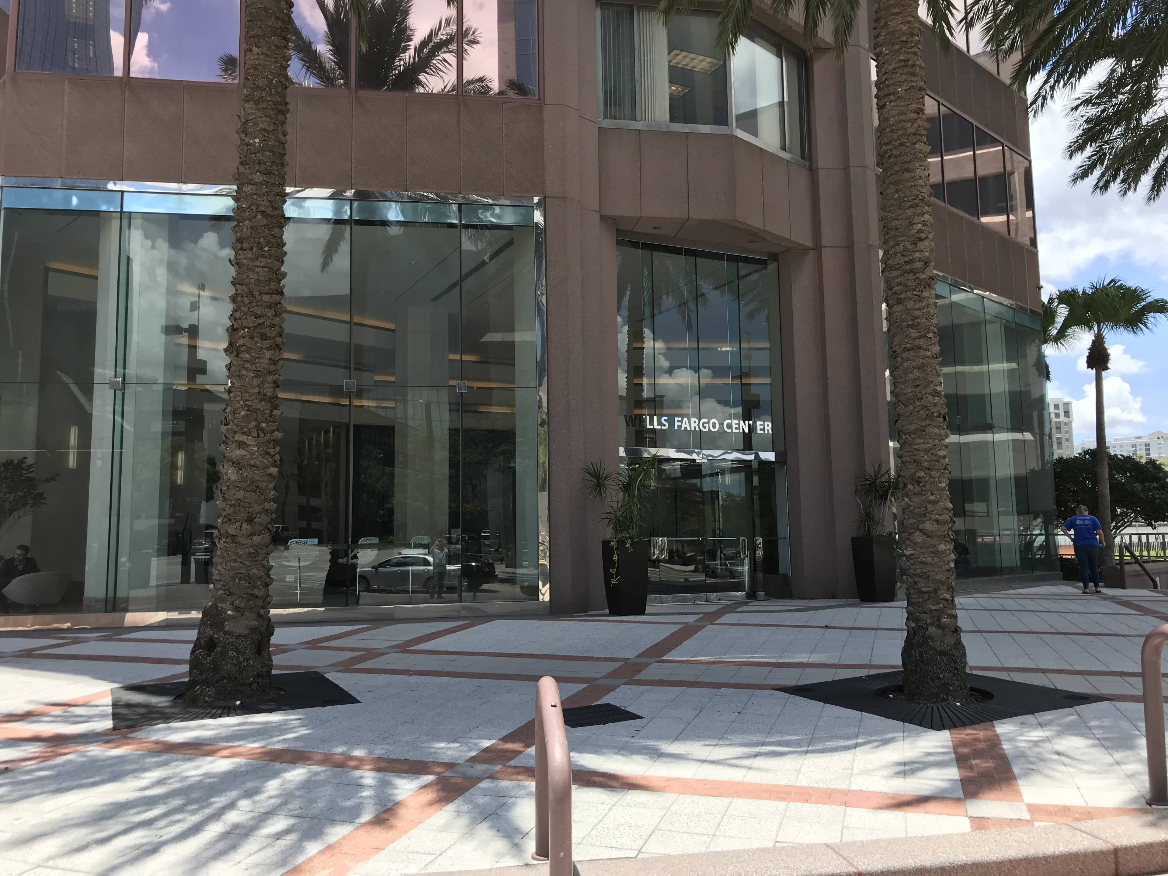 Wells Fargo Center, 100 S Ashley Dr | JLL Properties - US