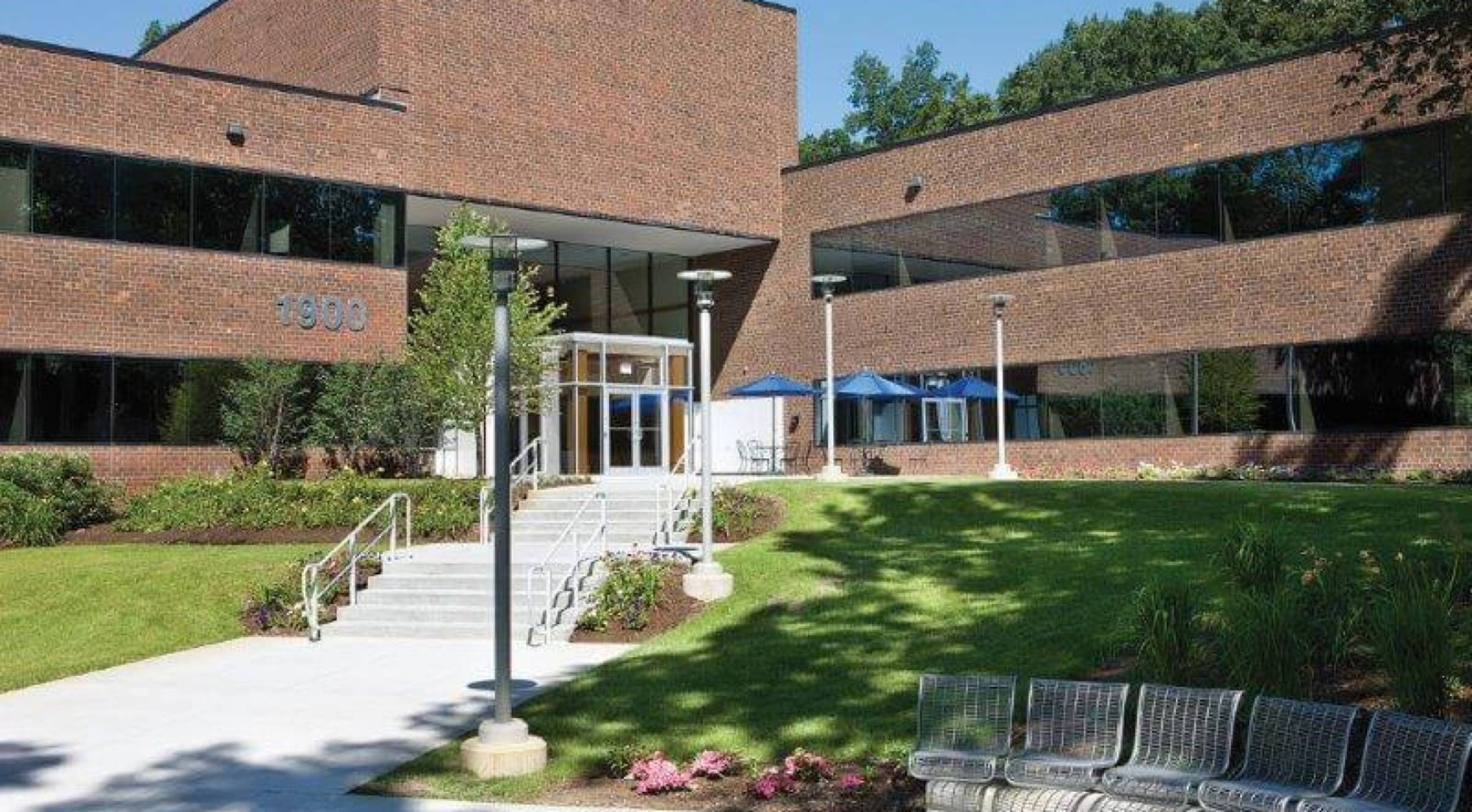 1900 West Park, 1900 W Park Dr | JLL Properties - US