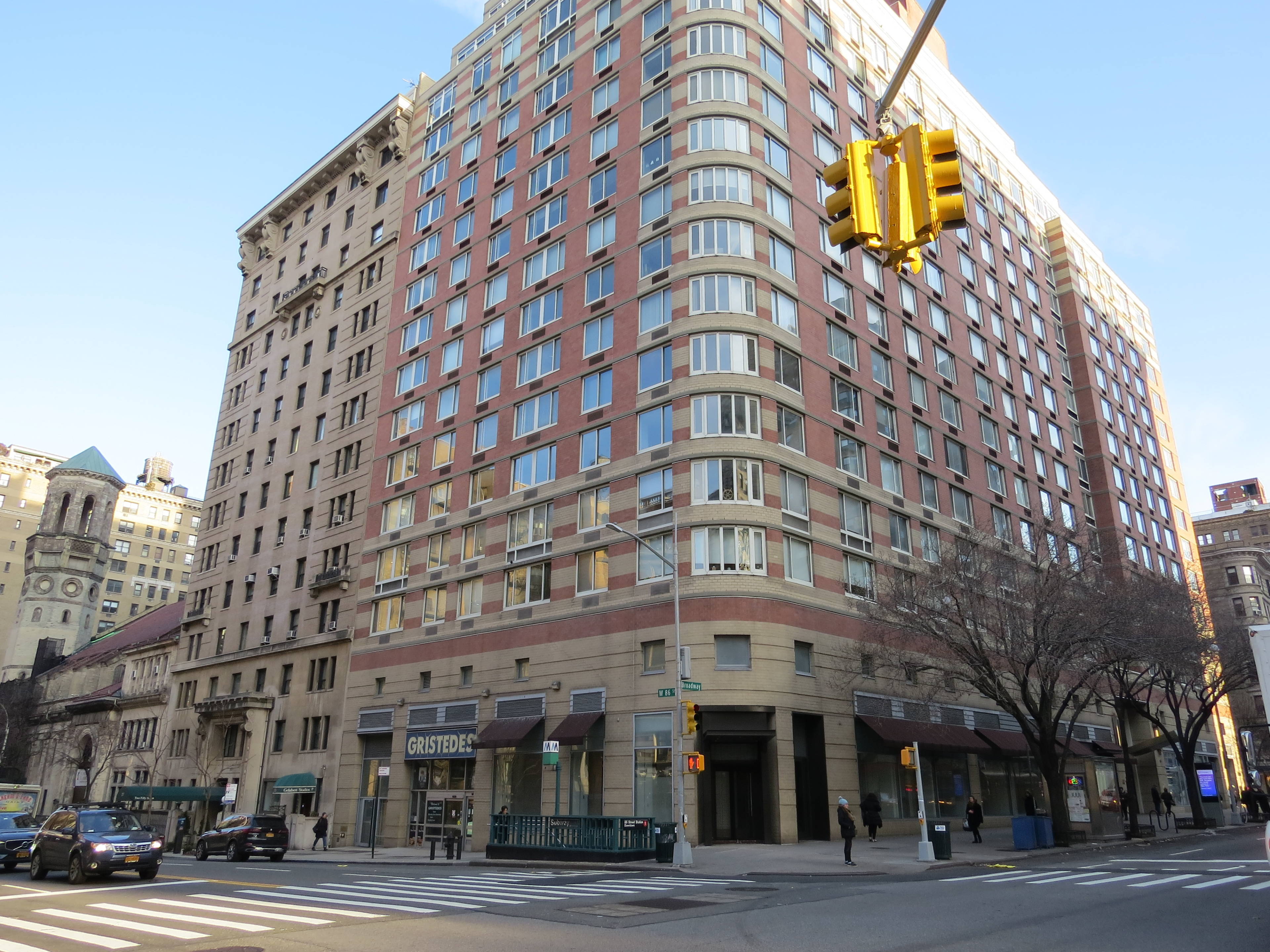 2373 Broadway - Retail | JLL Properties - US