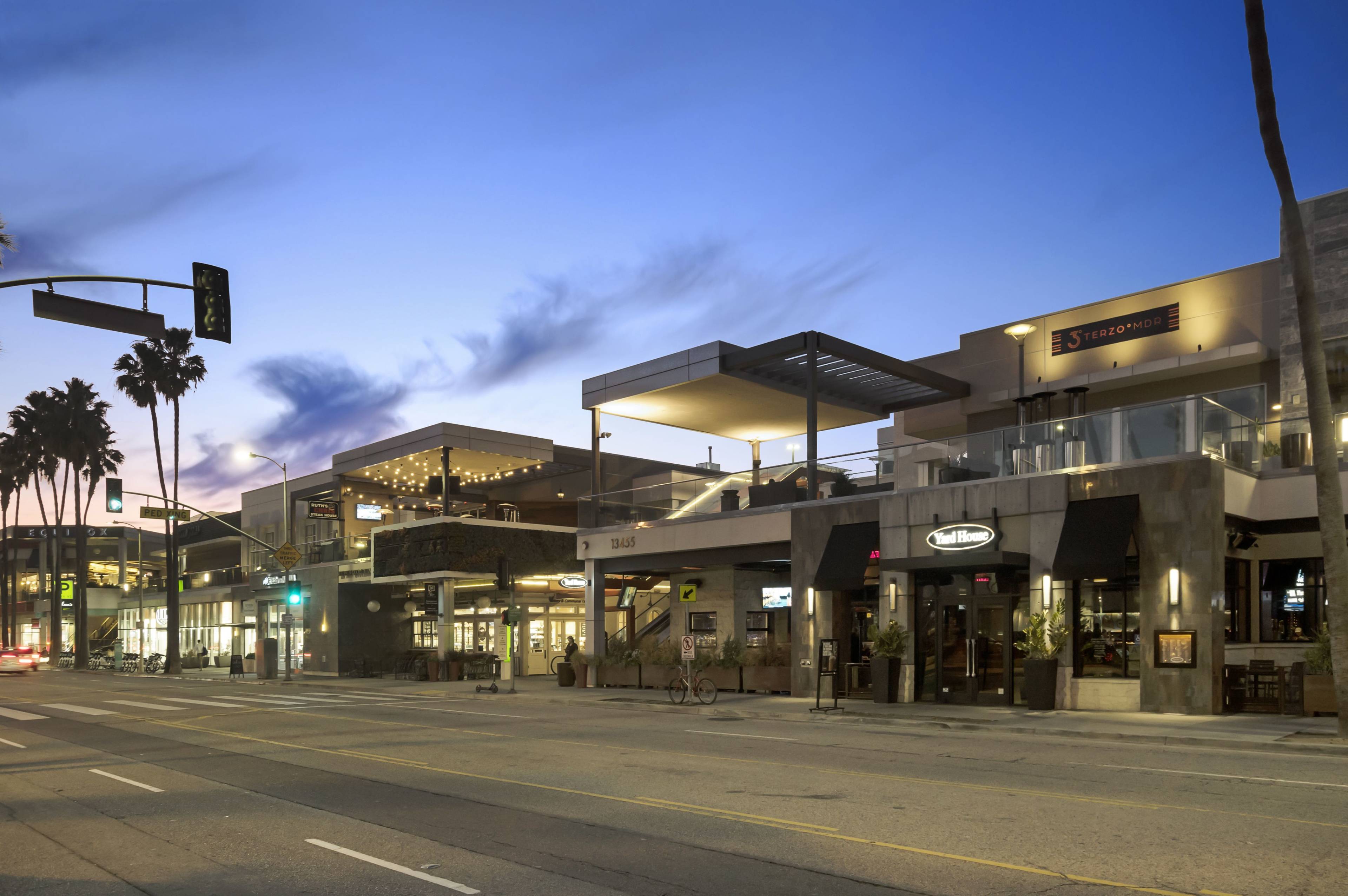 Marina Marketplace/Villa Marina Marketplace, 13455 Maxella Ave | JLL ...