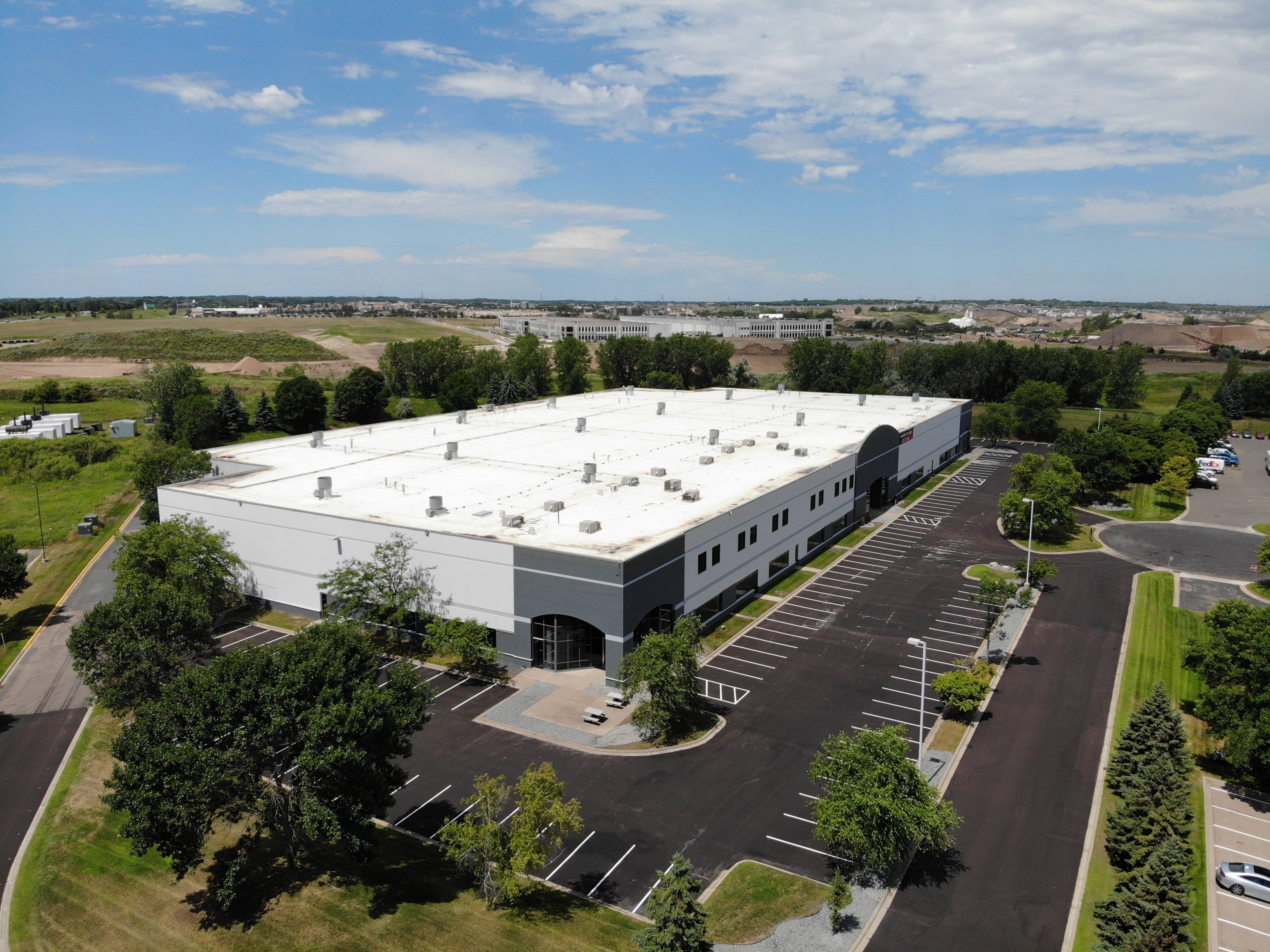 7500 Meridian Circle, 7500 Meridian Cir N | JLL Properties - US