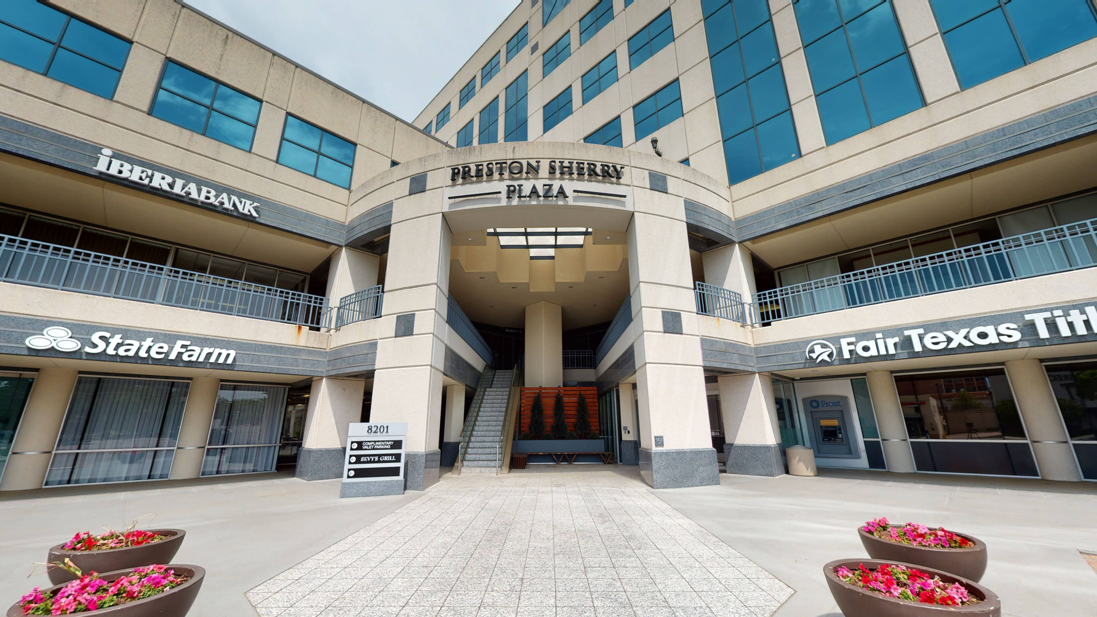 Preston Sherry Plaza, 8201 Preston Rd | JLL Properties - US