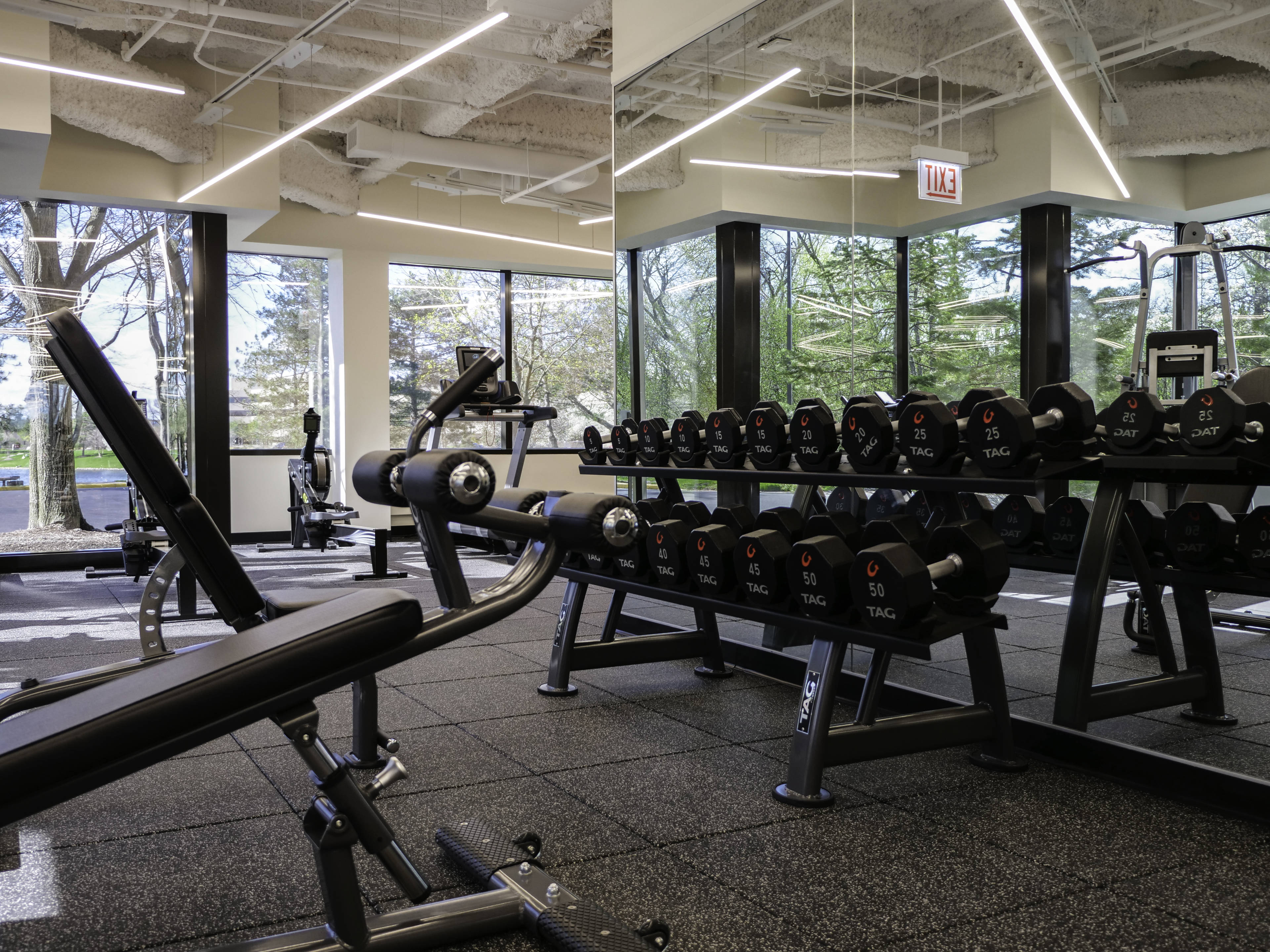 75 Tri State, 75 Tri State Intl | JLL Properties - US