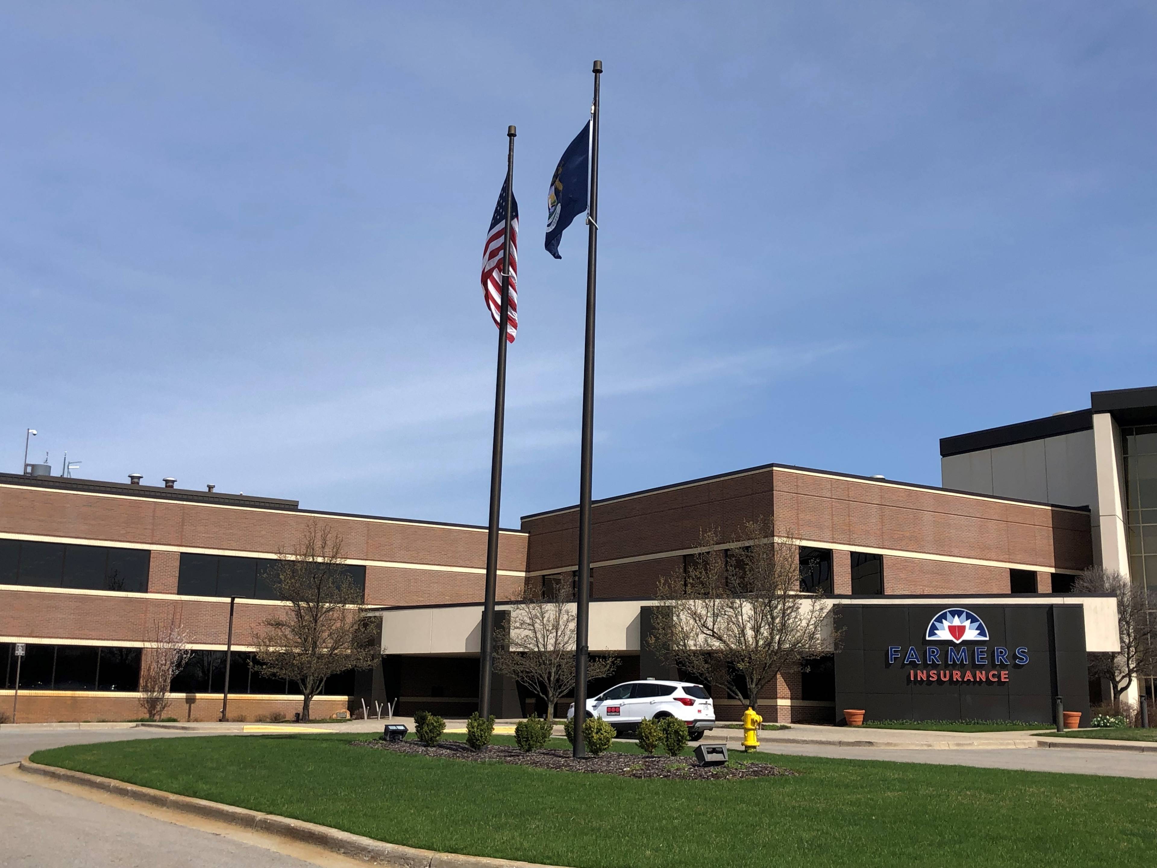 Farmers Insurance Corporate Campus, 5665 N Kraft Lake Dr | JLL ...