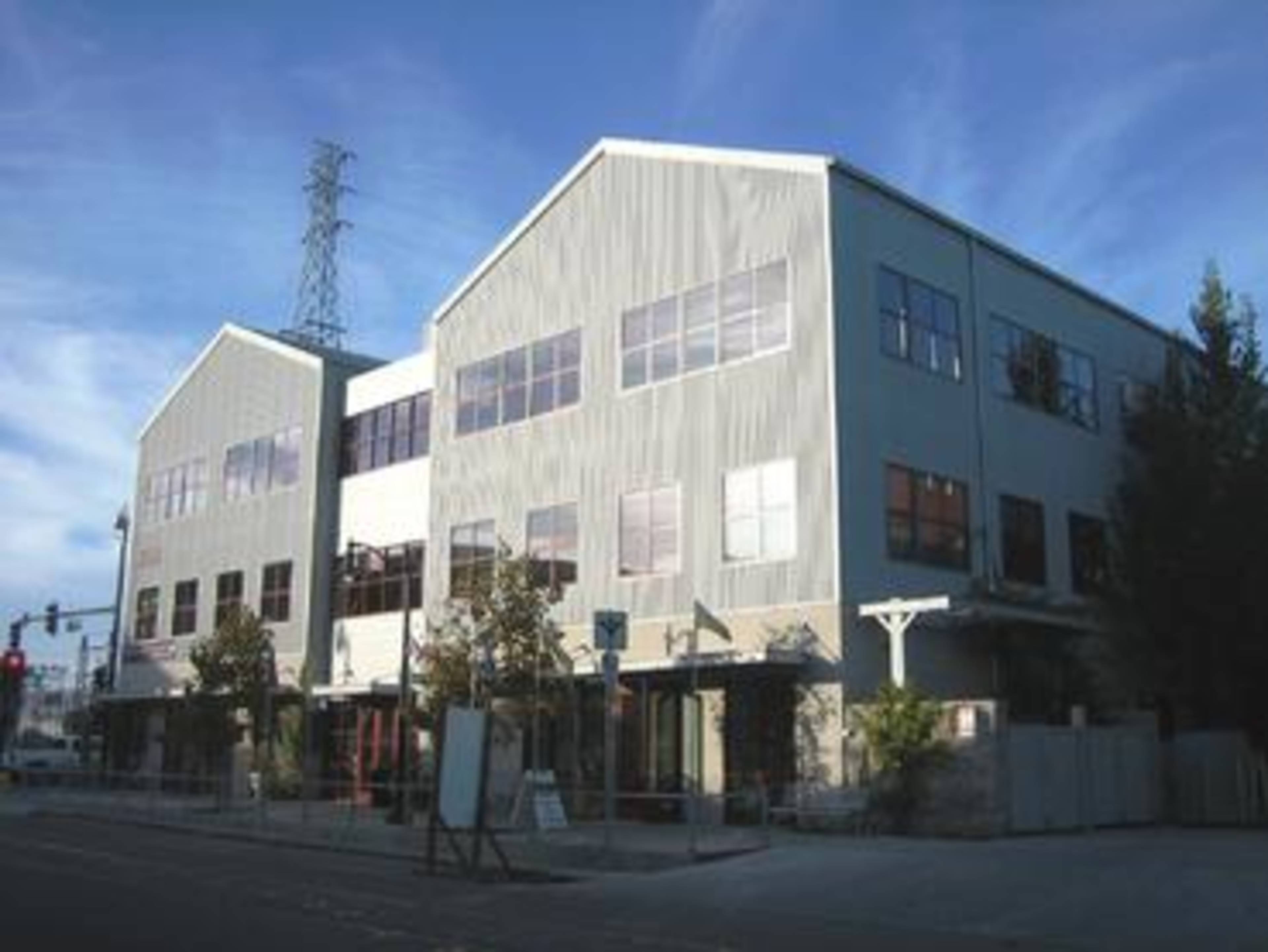 Waterfront Office, 201 1st St | JLL Properties - US