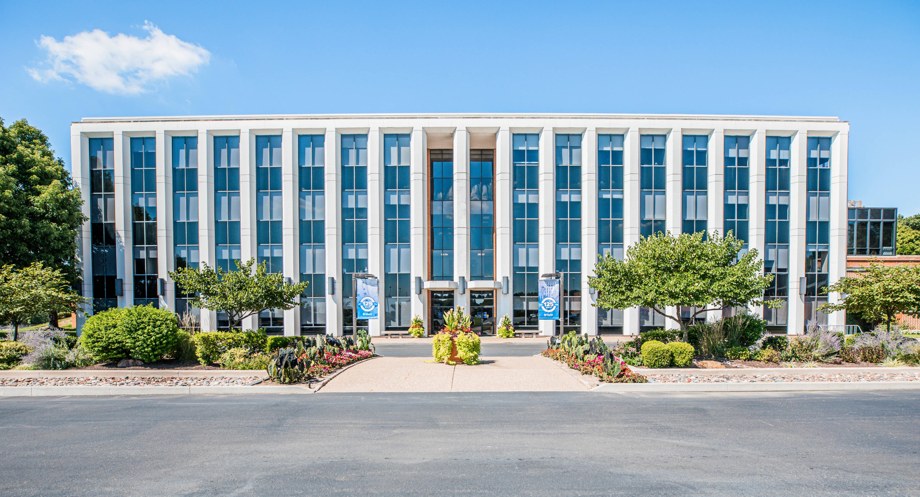 Maritz, 1355 N Highway Dr | JLL Properties - US