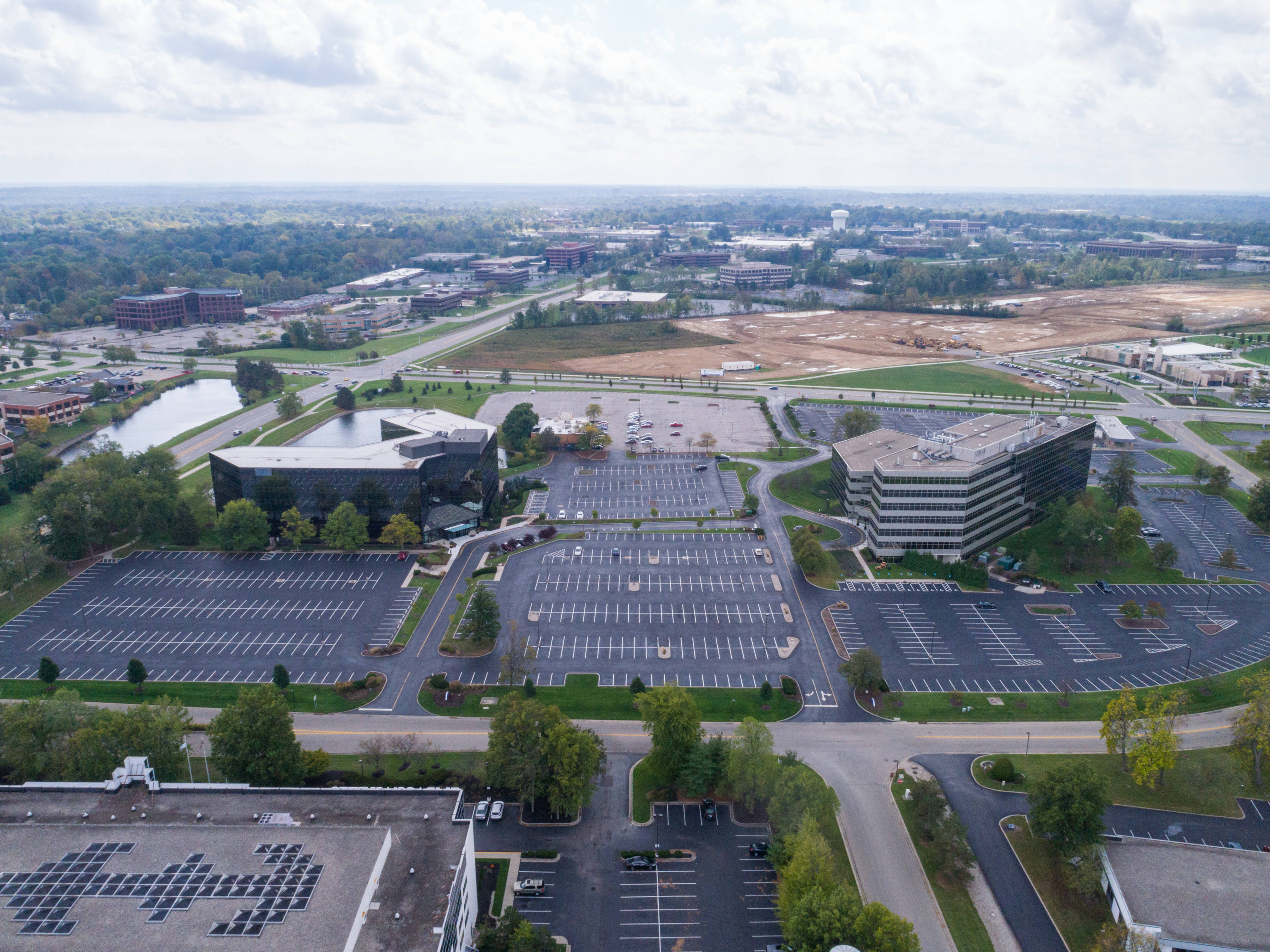 Lake Forest Place, 4445 Lake Forest Dr | JLL Properties - US