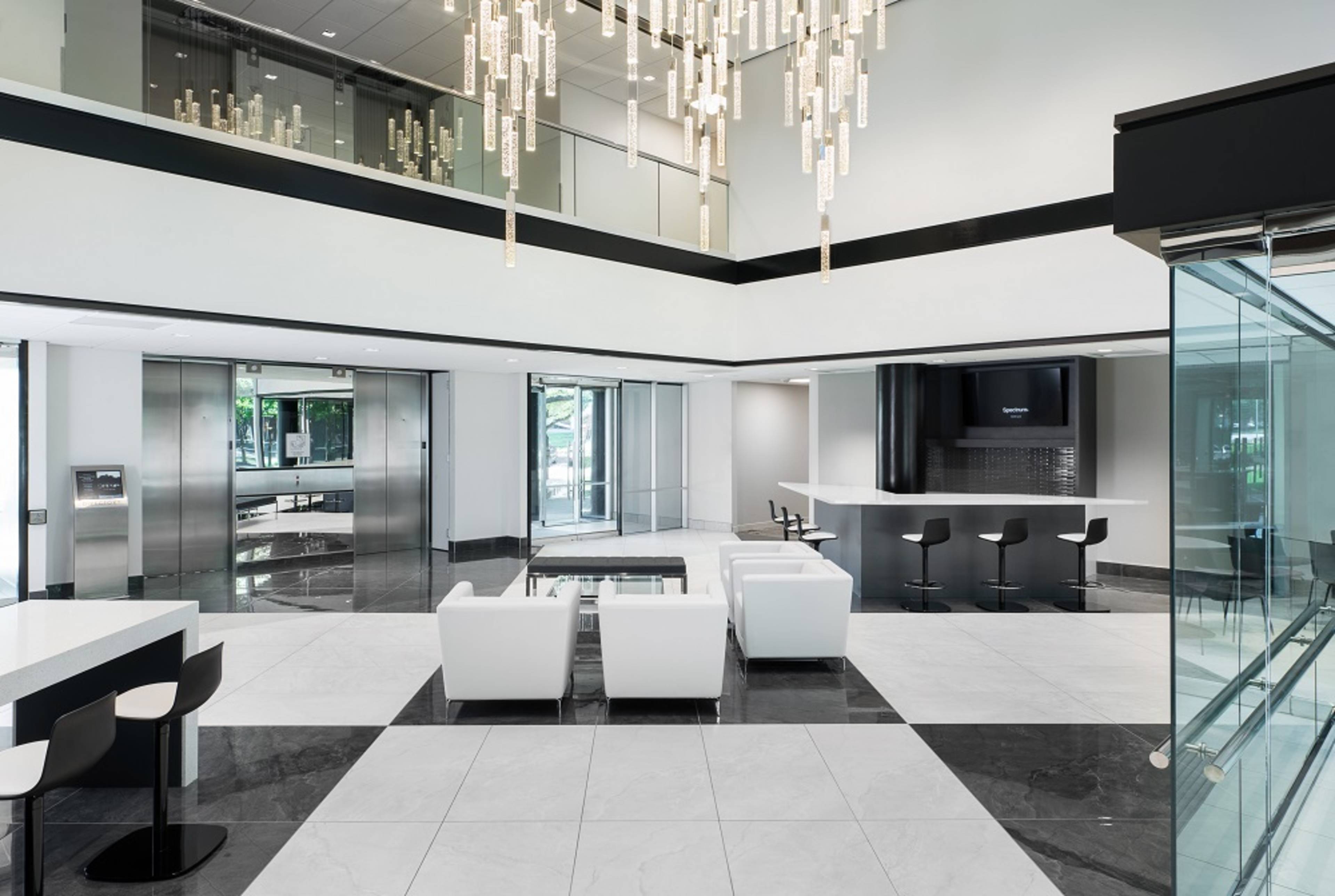 Parkway Commons, 5068 W Plano Pkwy | JLL Properties - US