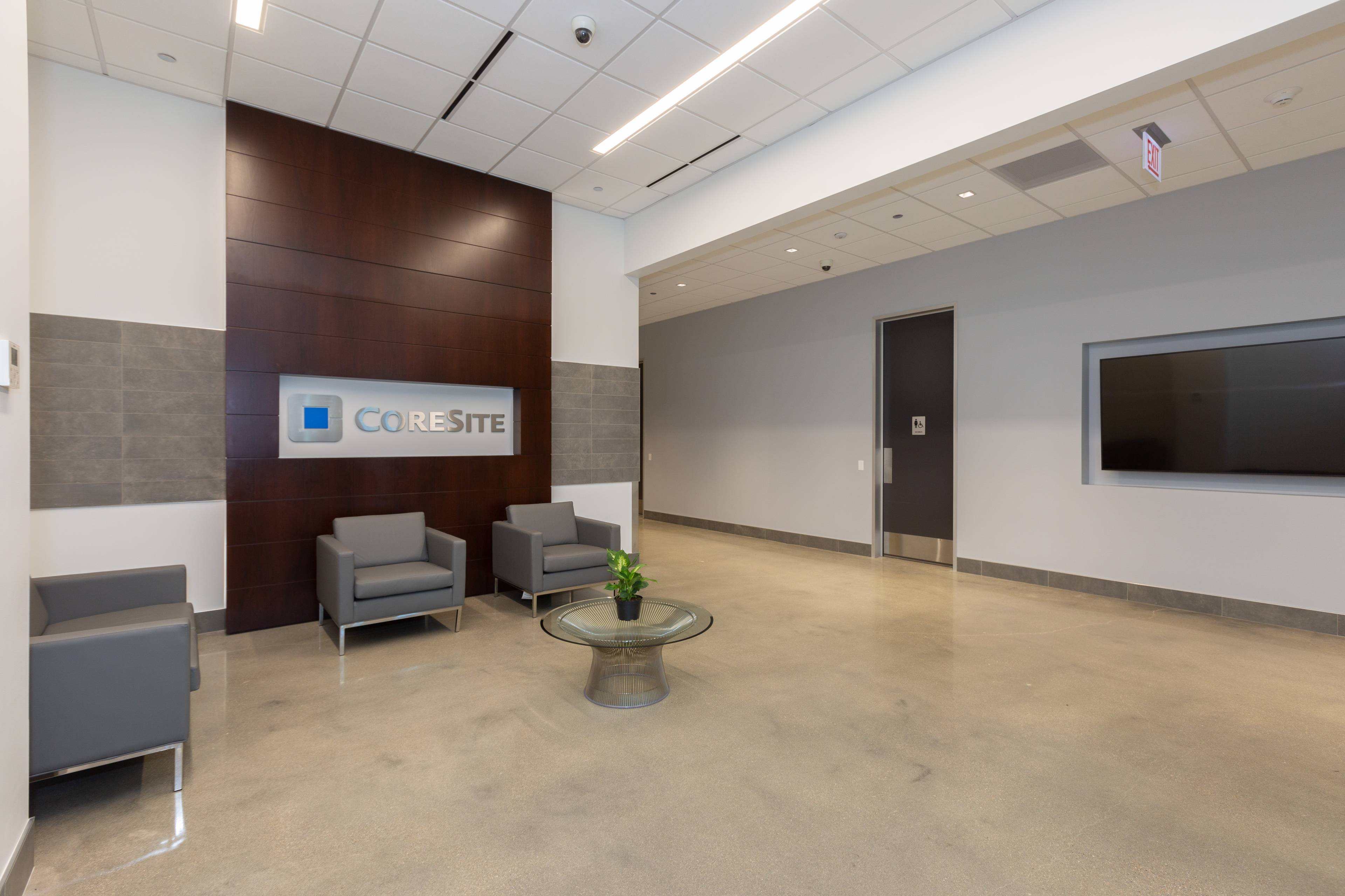 Coresite Data Center, 1432 S Clinton St | JLL Properties - US