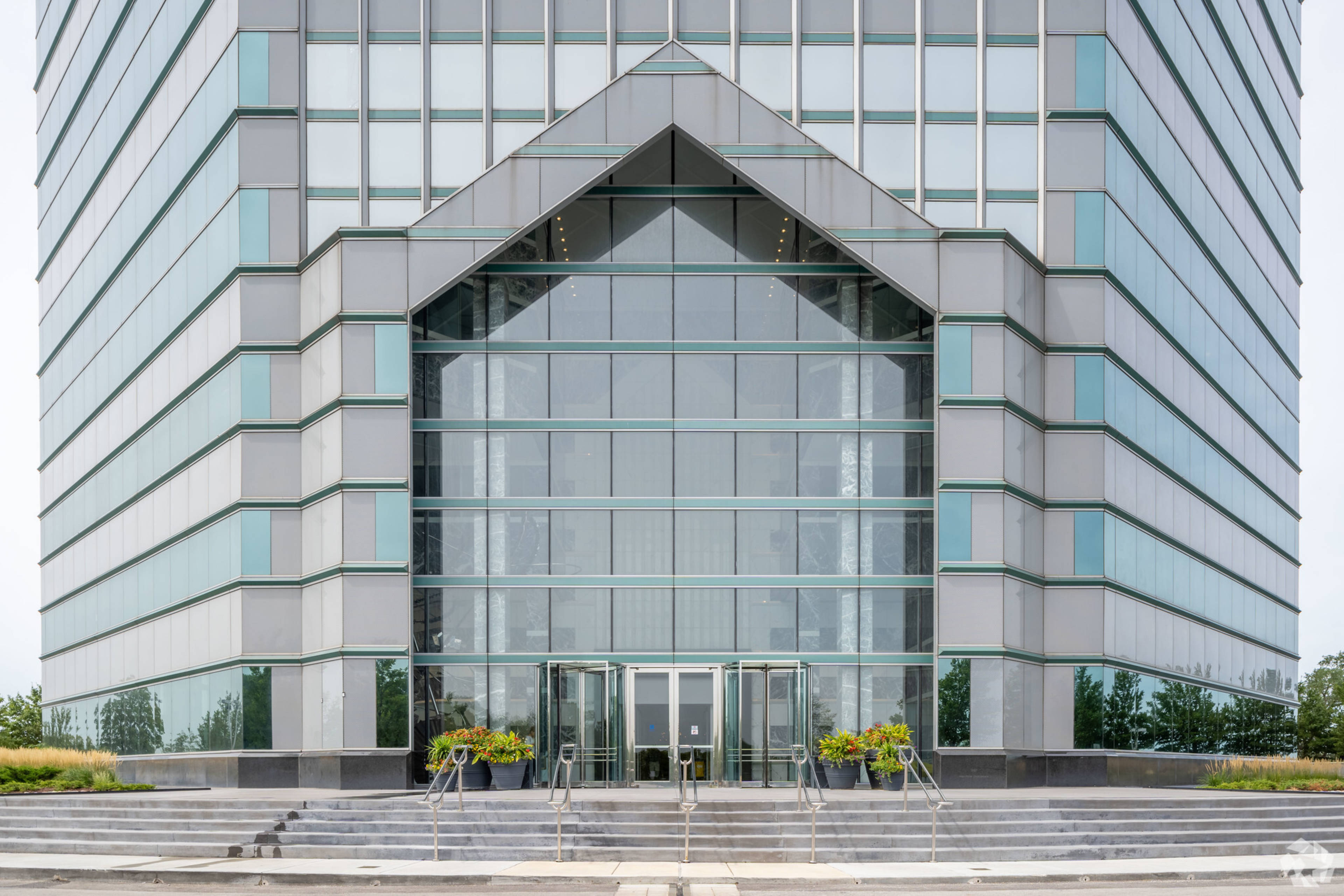 Oakbrook Terrace Tower, 1 Tower Ln | JLL Properties - US