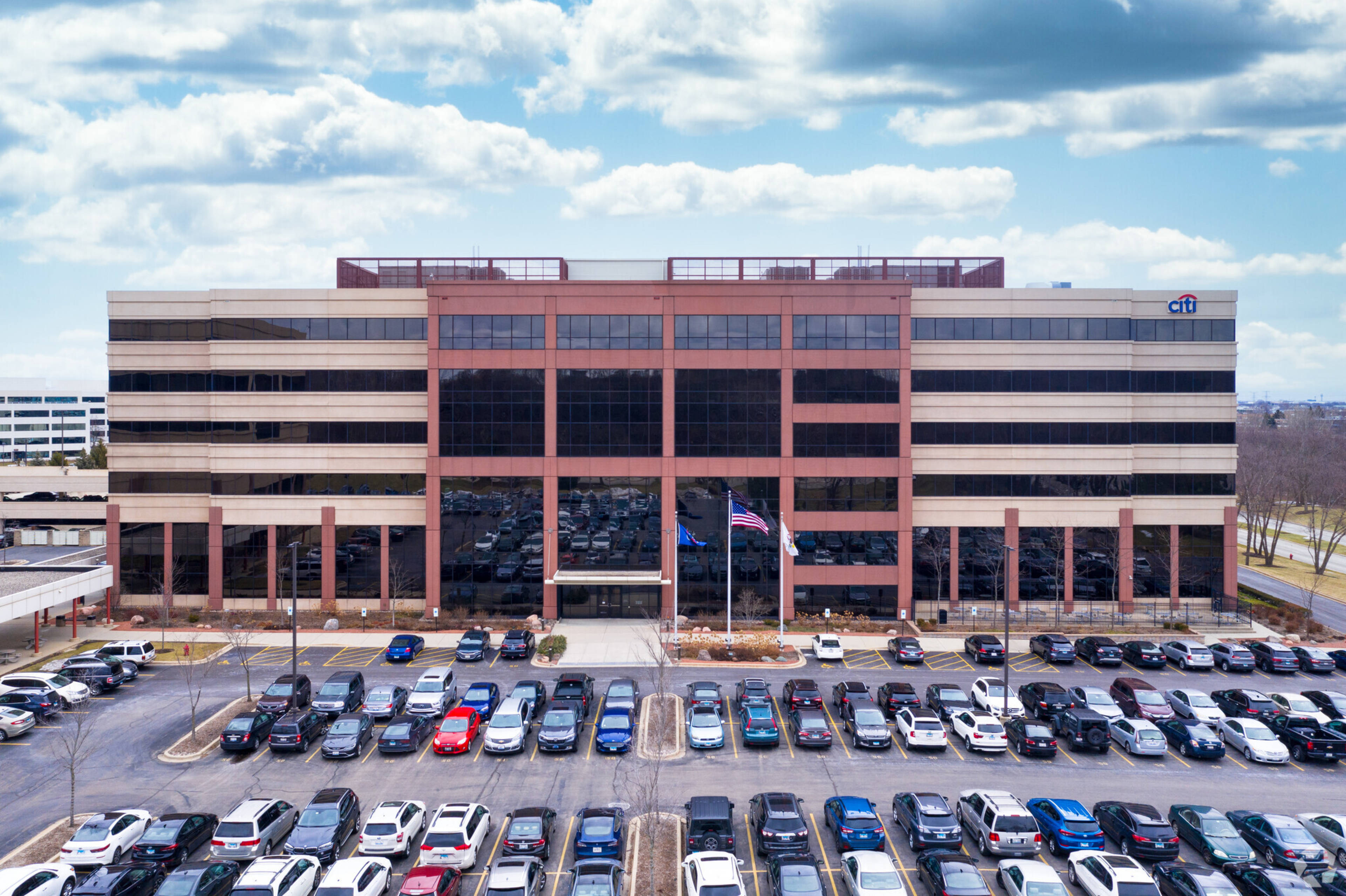 Northwest Point, 50 NW Point Blvd | JLL Properties - US
