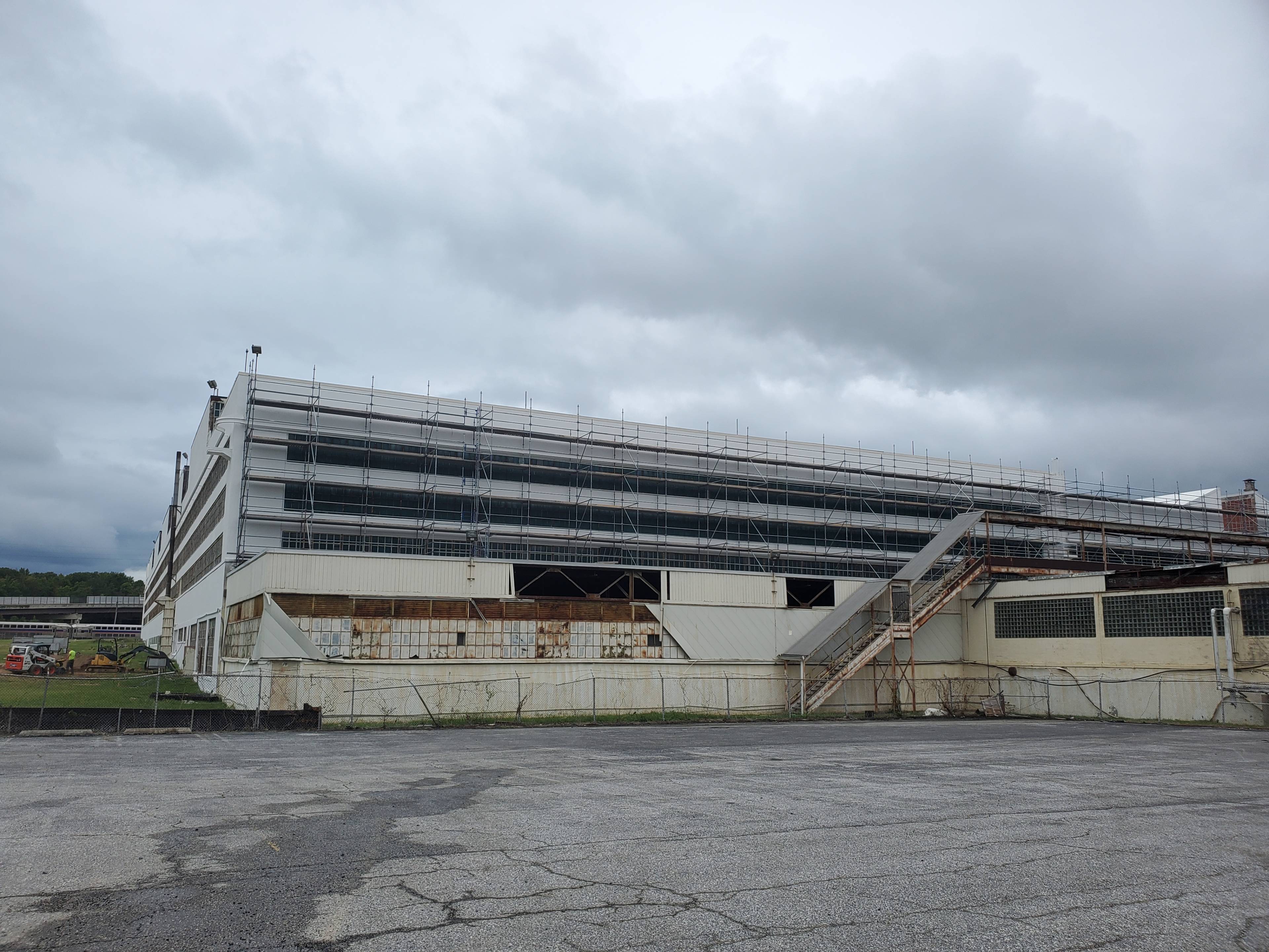 Aviation Station, 2800 Eastern Blvd | JLL Properties - US