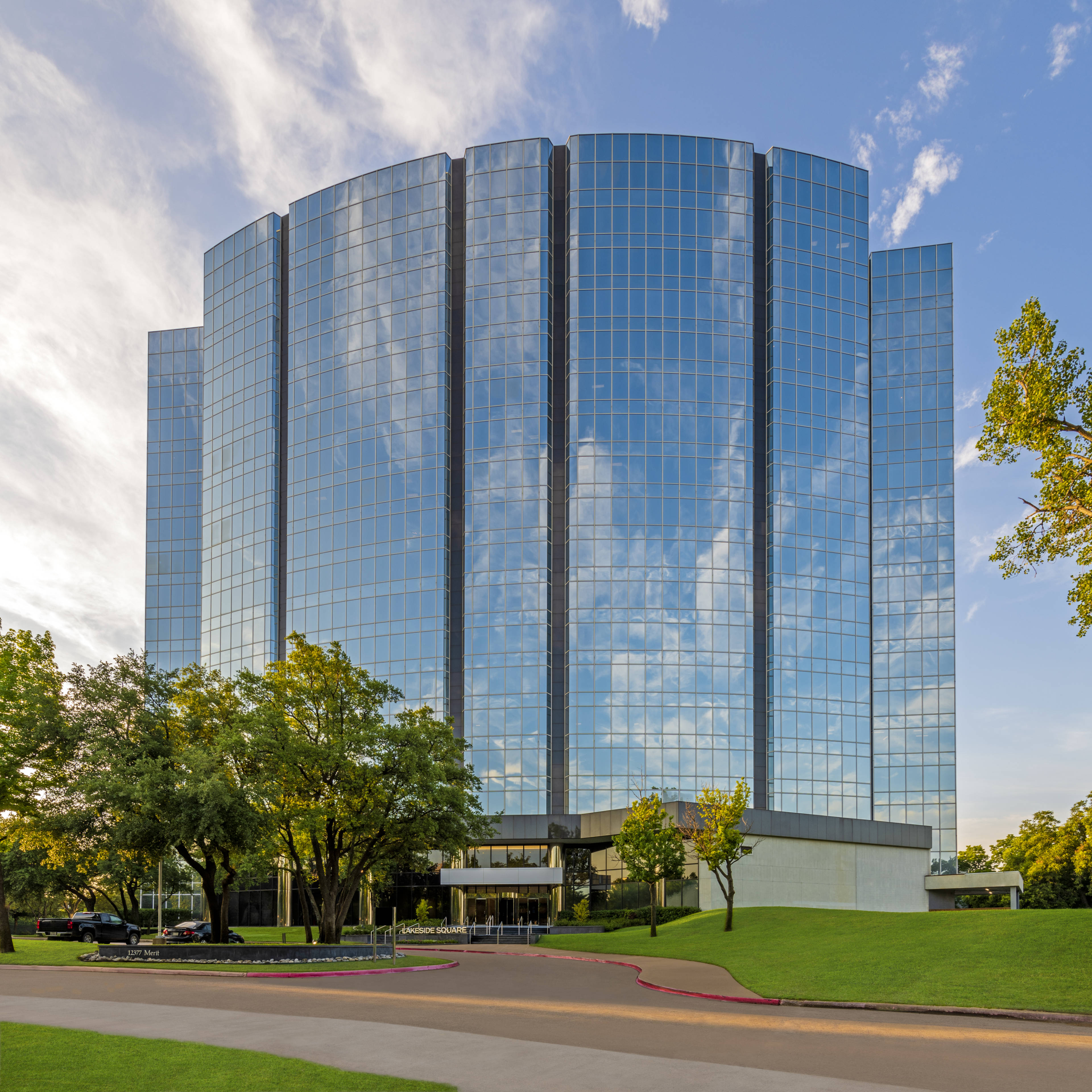 Lakeside Square, 12377 Merit Dr | JLL Properties - US