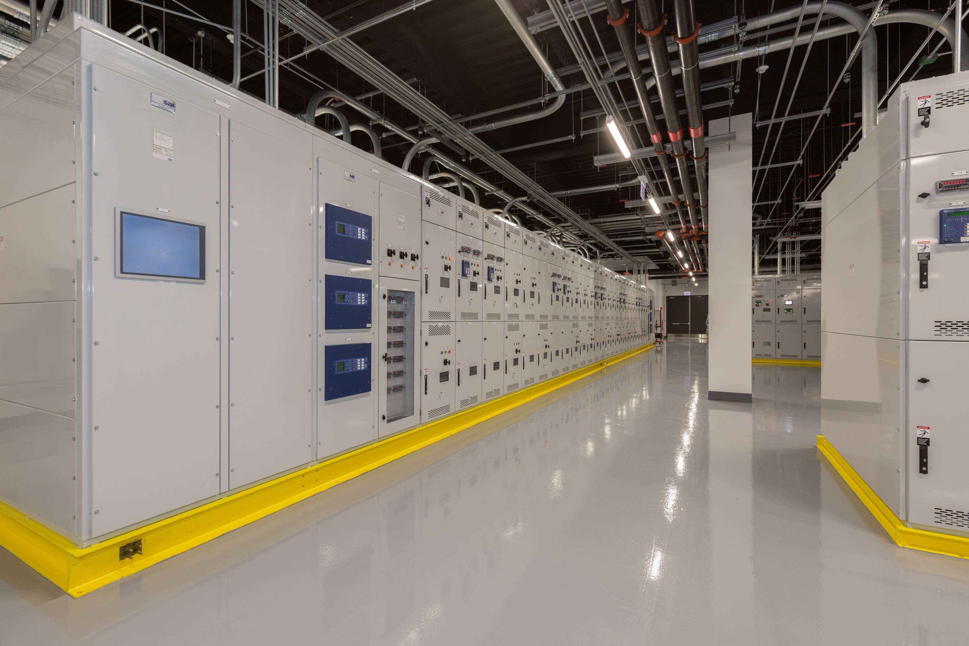 Coresite Data Center, 1432 S Clinton St | JLL Properties - US