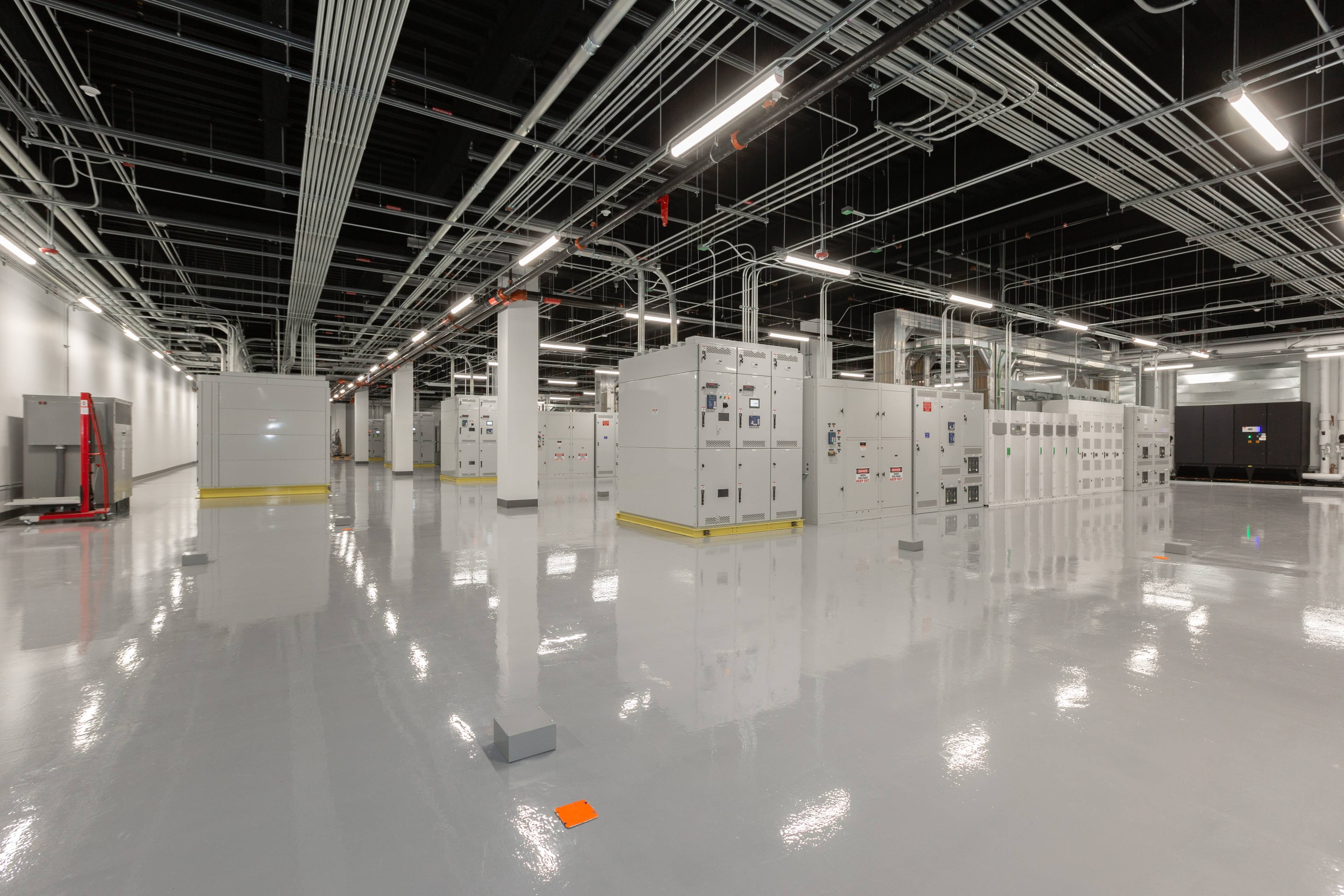 Coresite Data Center, 1432 S Clinton St | JLL Properties - US