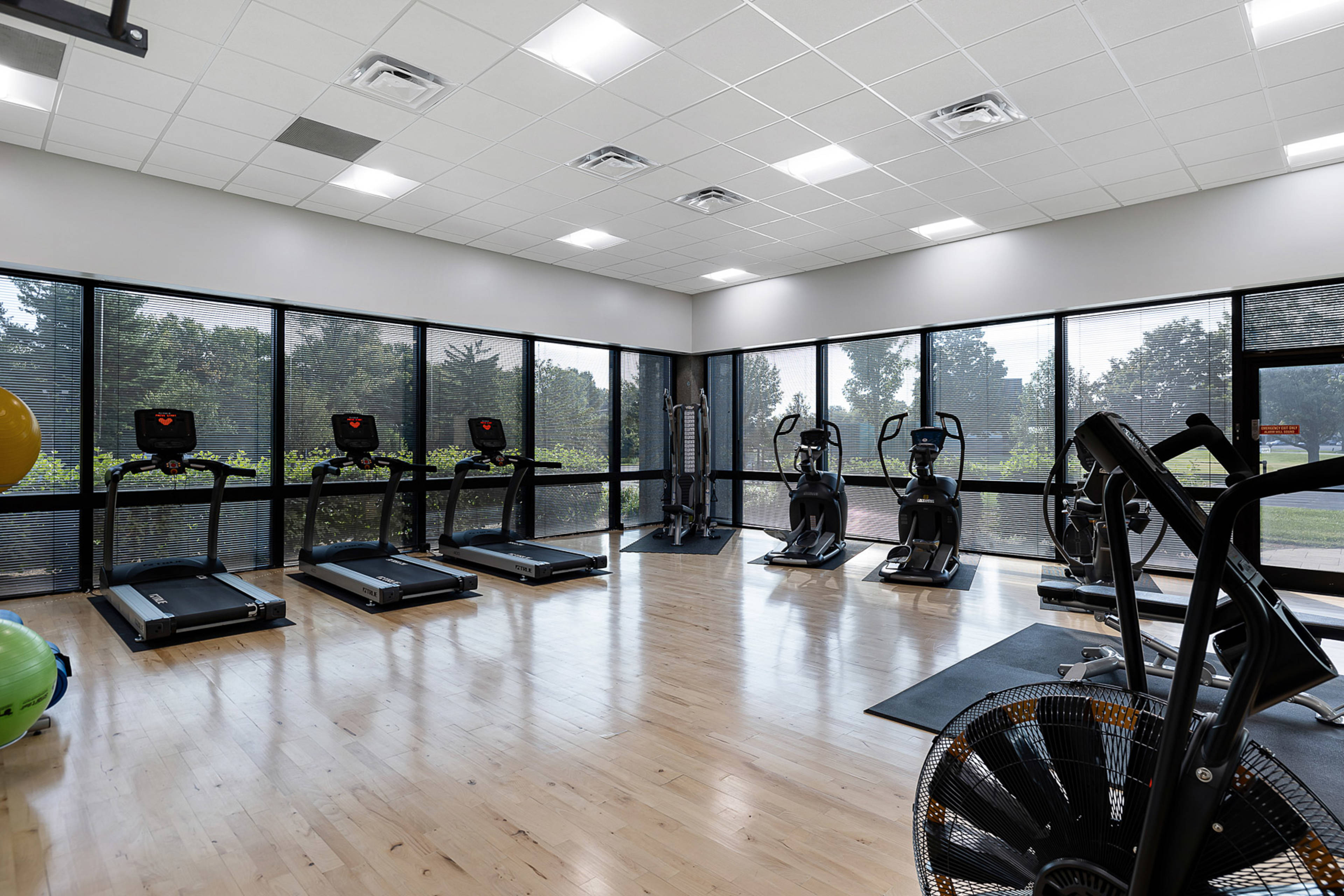 9901 Linn Station Rd | JLL Properties - US