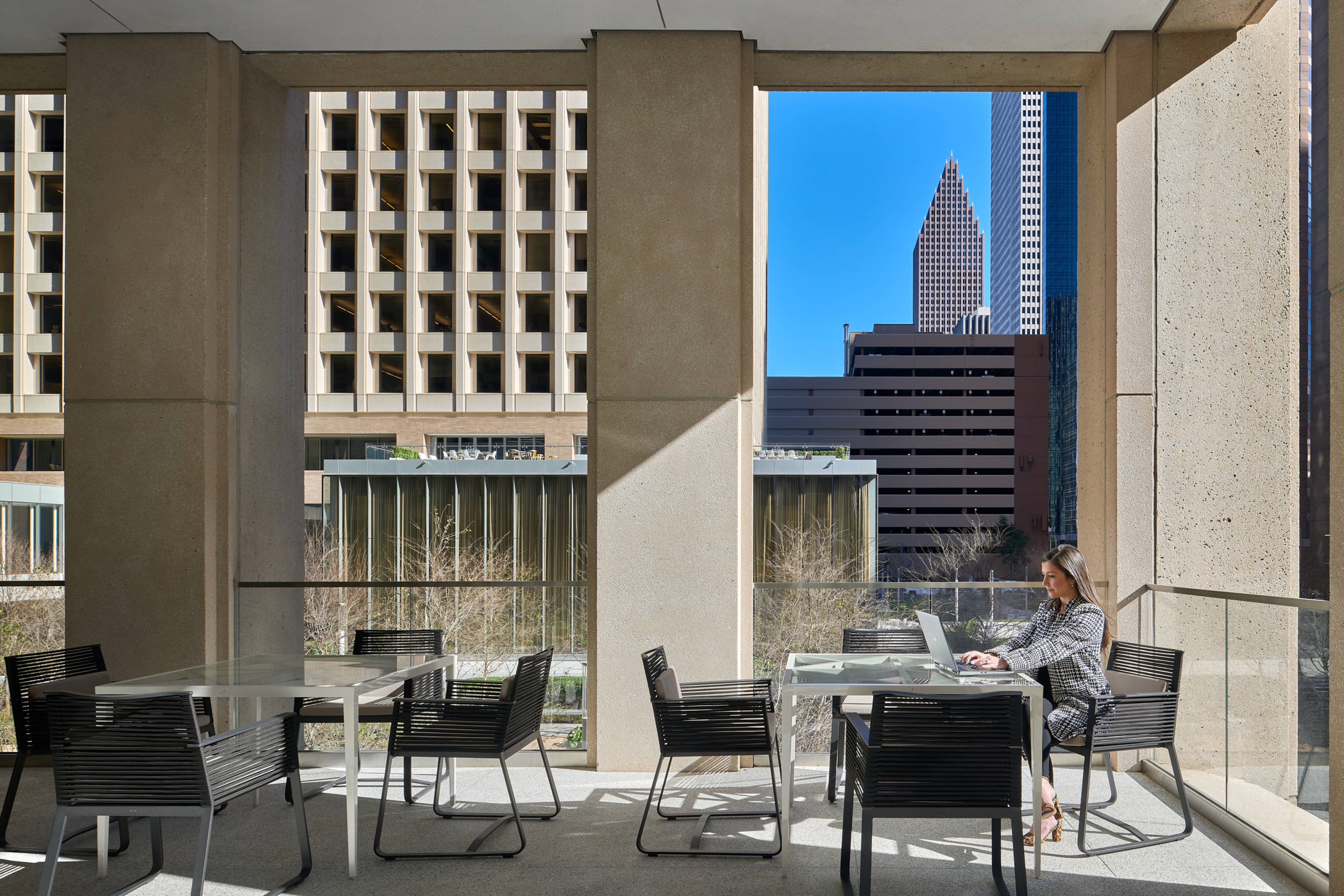 Three Allen Center, 333 Clay St | JLL Properties - US