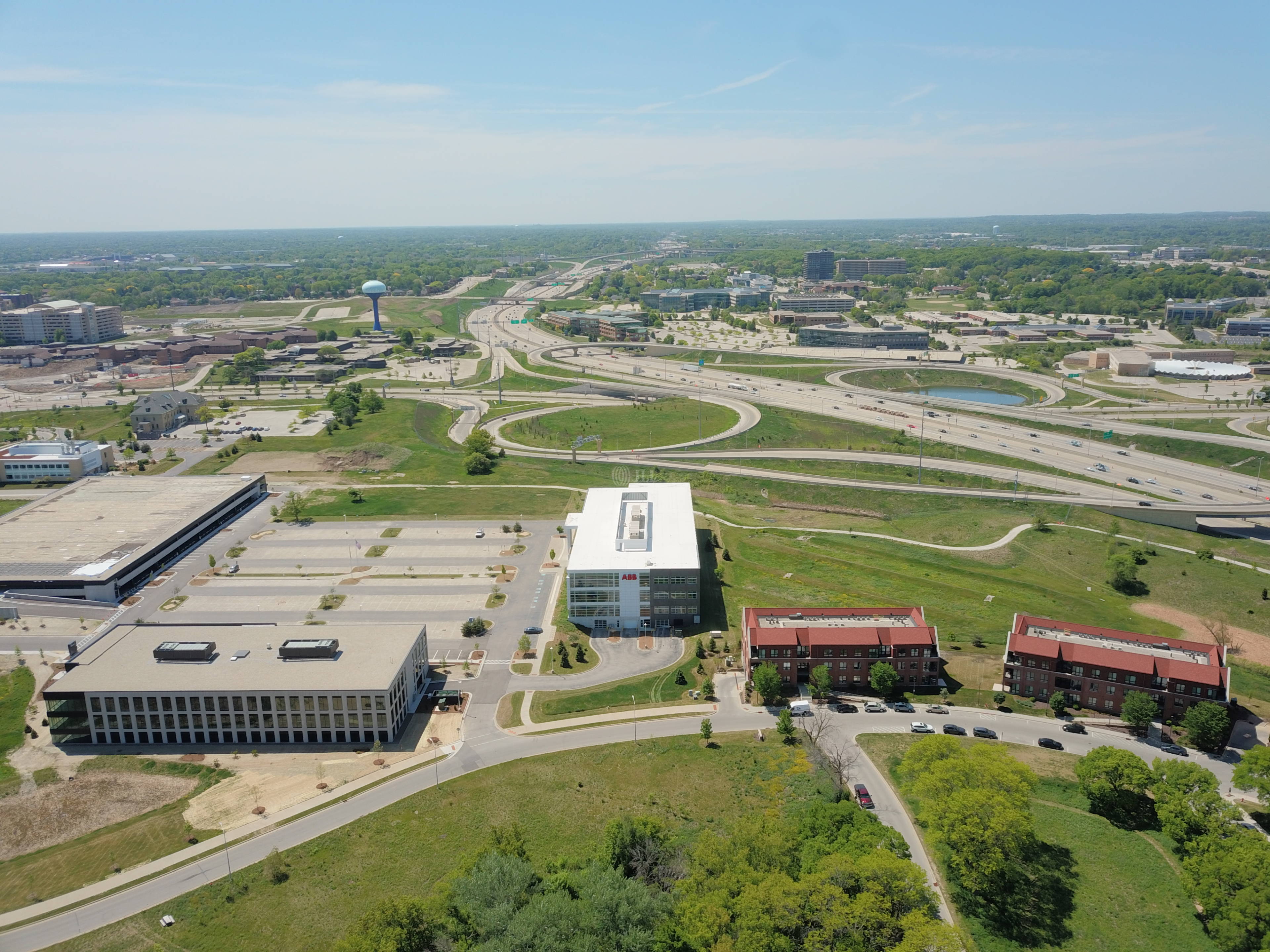 1425 Discovery Pkwy | JLL Properties - US