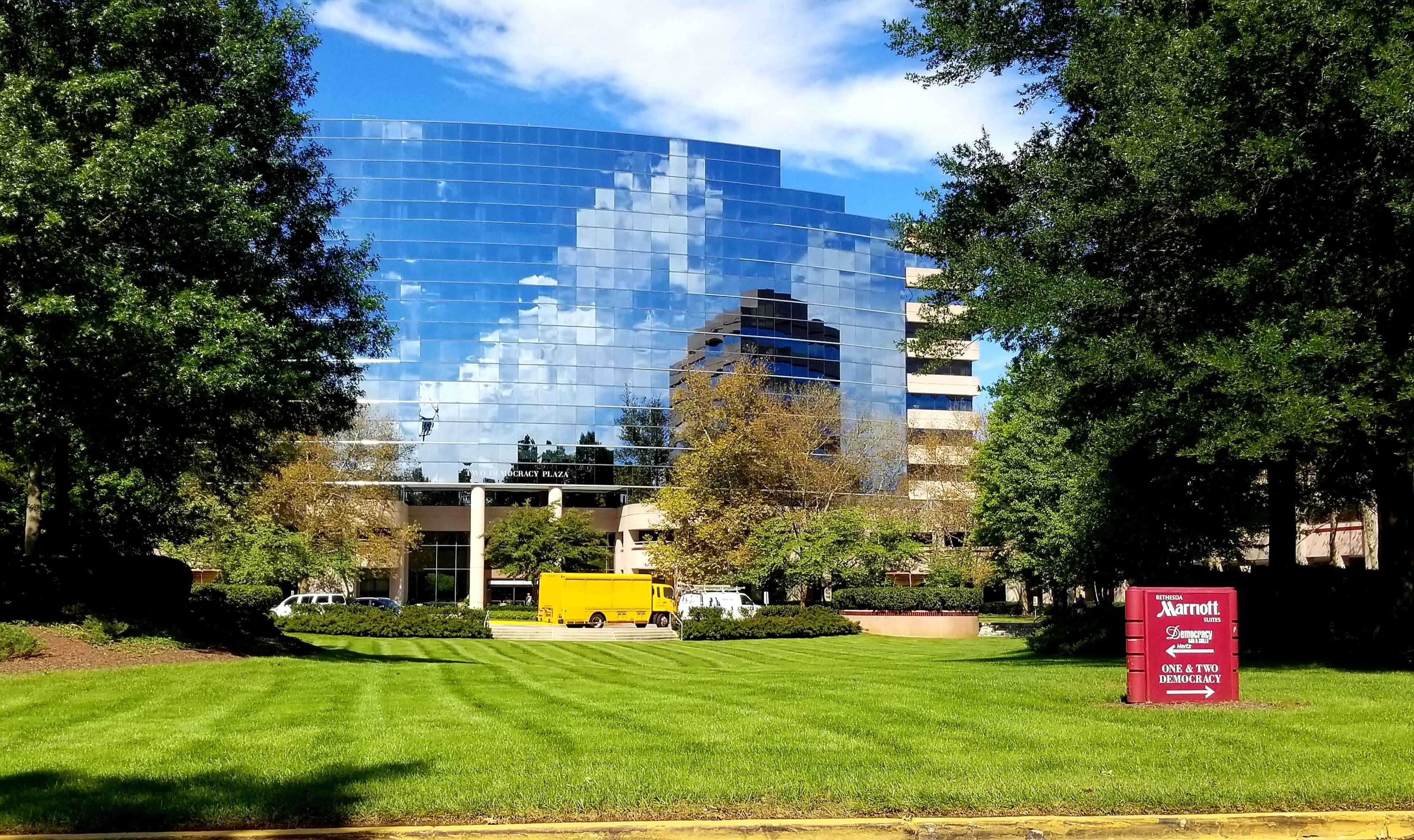 Two Democracy Plaza, 6707 Democracy Blvd | JLL Properties - US