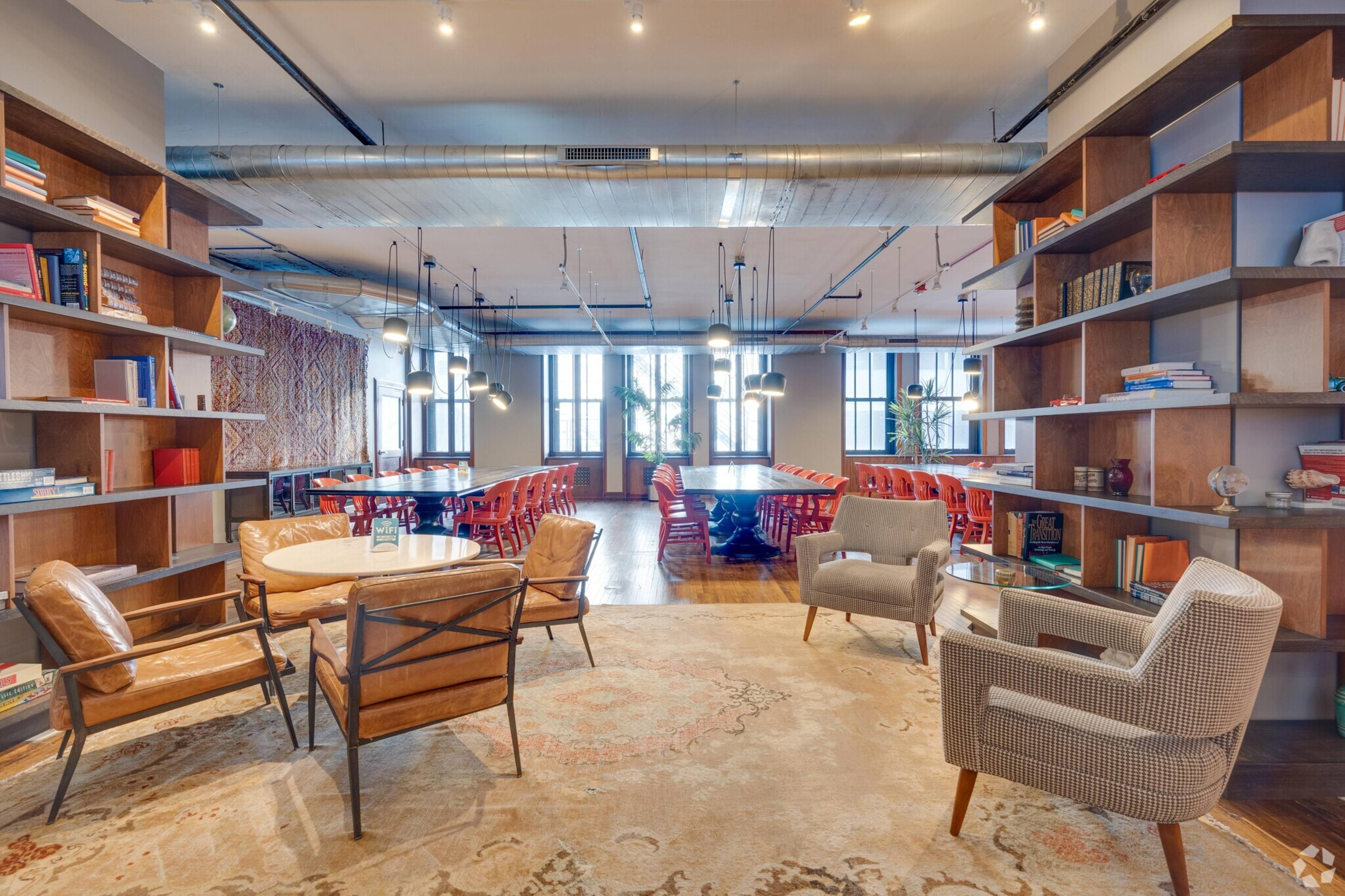 The National, 125 S Clark St | JLL Properties - US