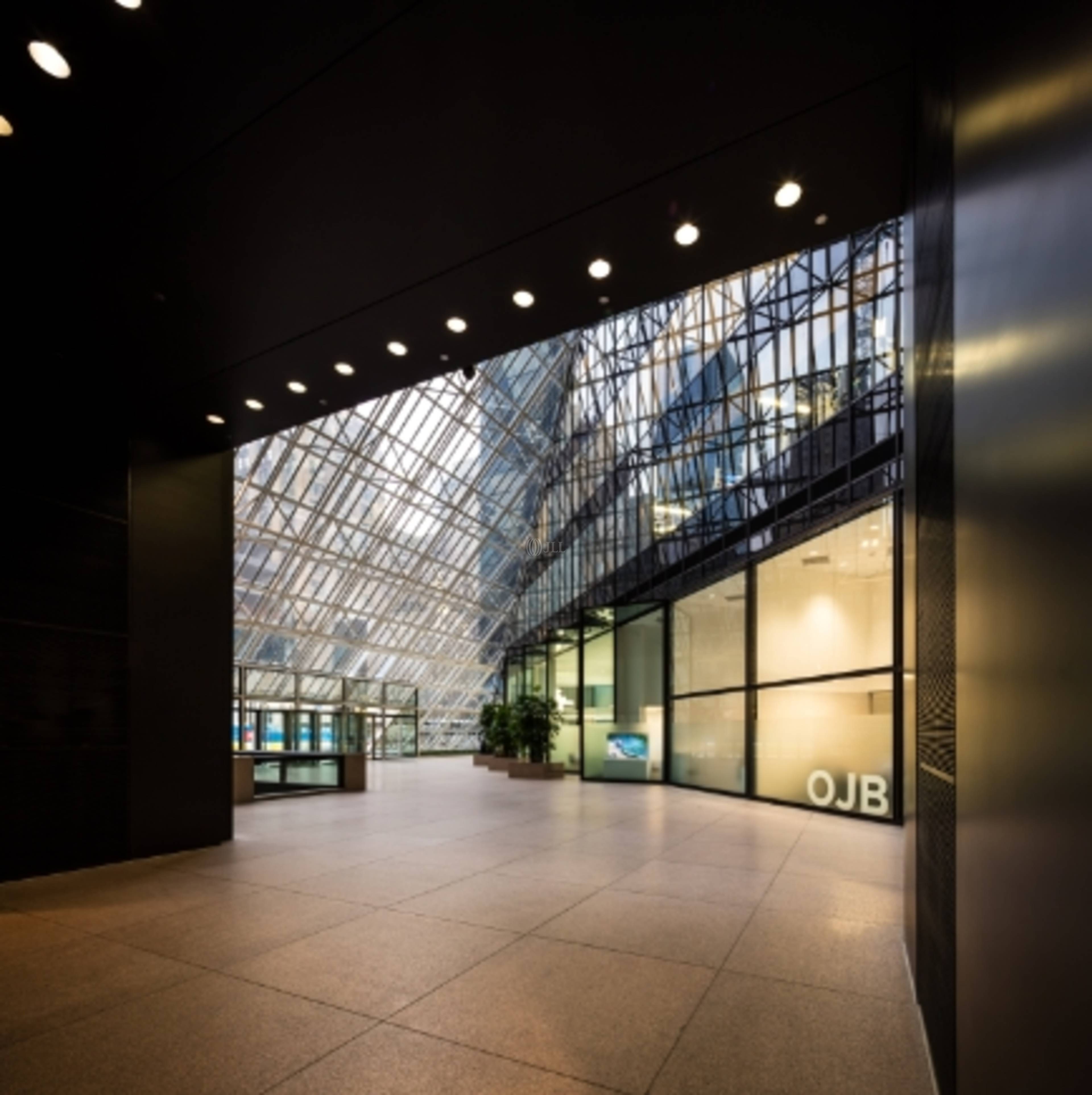 North Tower, 700 Milam St | JLL Properties - US