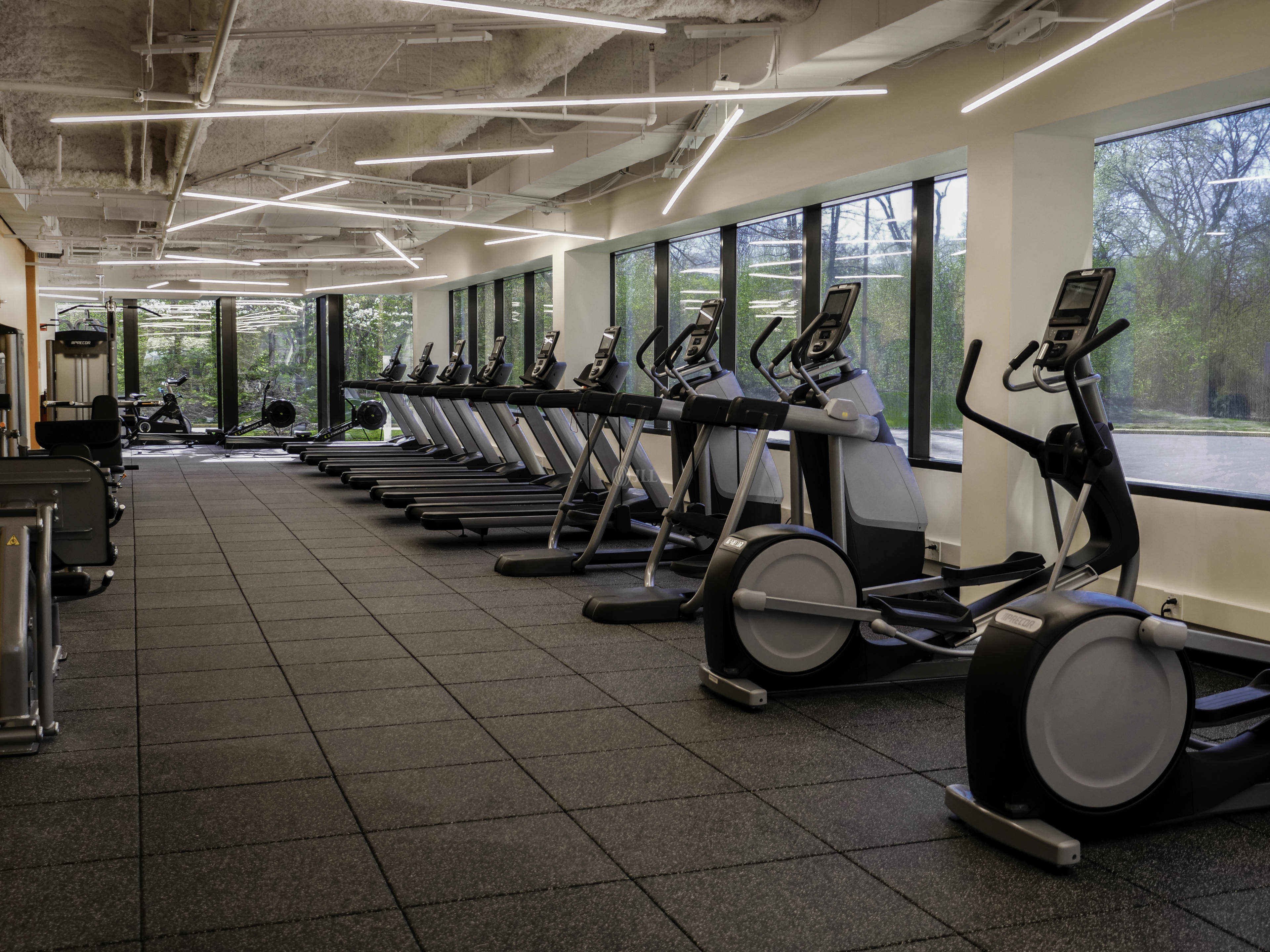 25 Tri State, 25 Tri State Intl | JLL Properties - US