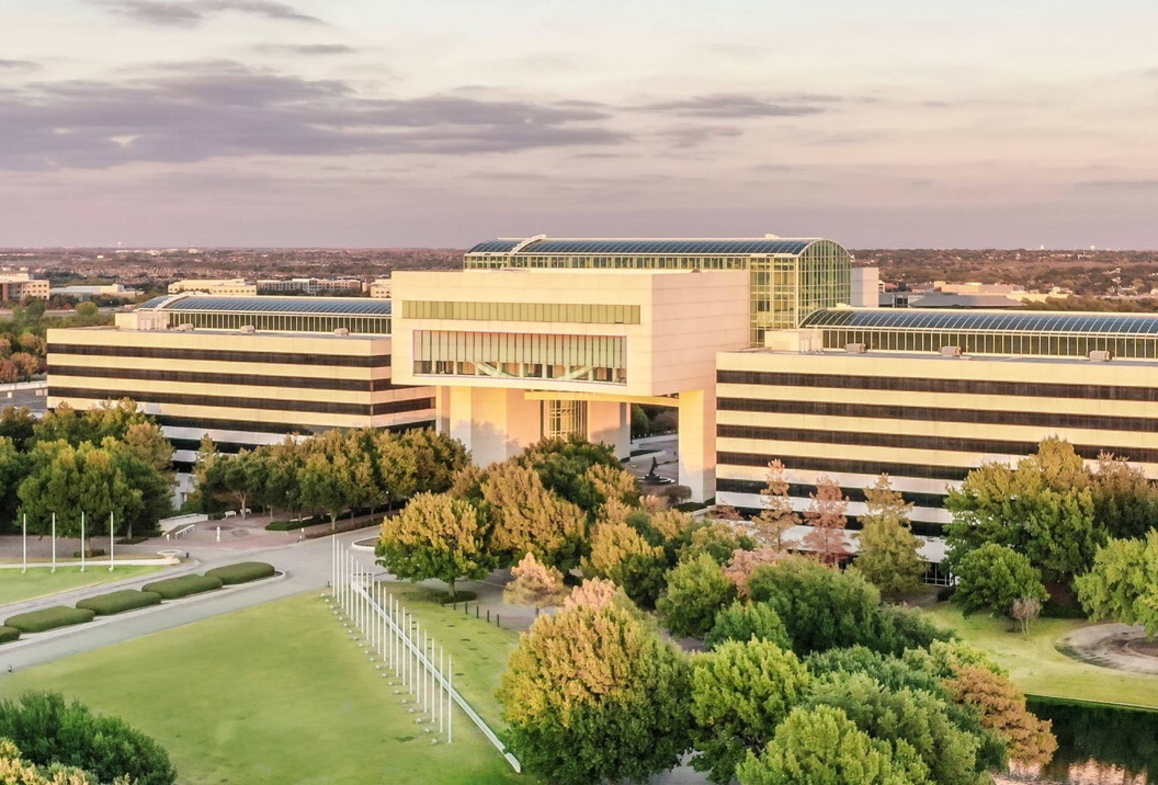 Texas Research Quarter, 5400 Legacy Dr | JLL Properties - US