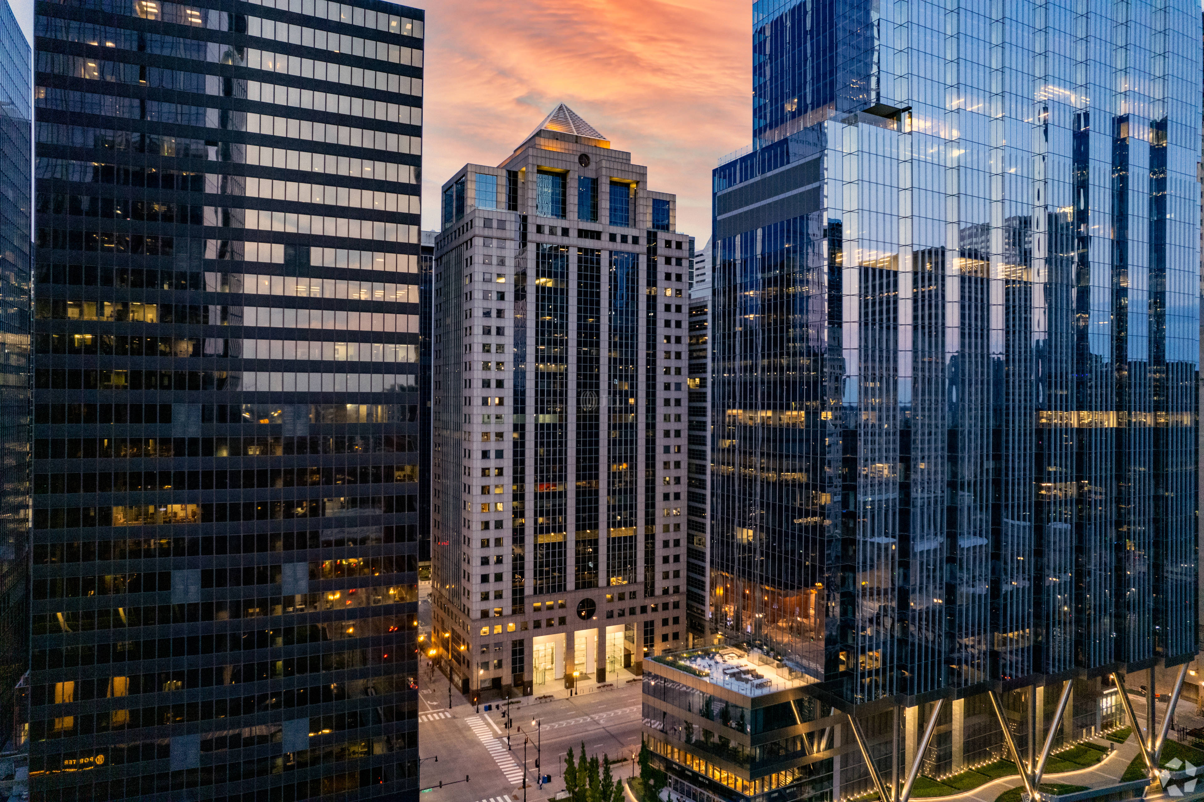 123 North Wacker, 123 N Wacker Dr | JLL Properties - US