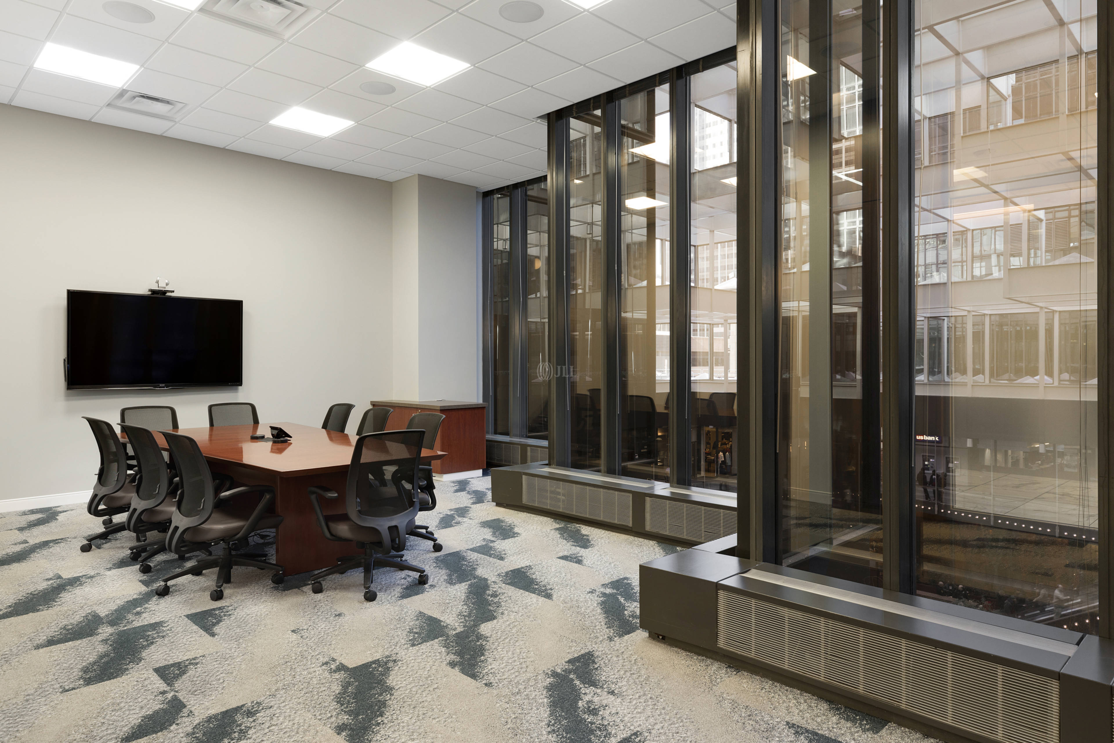 IDS Center, 80 S 8th Street | JLL Properties - US