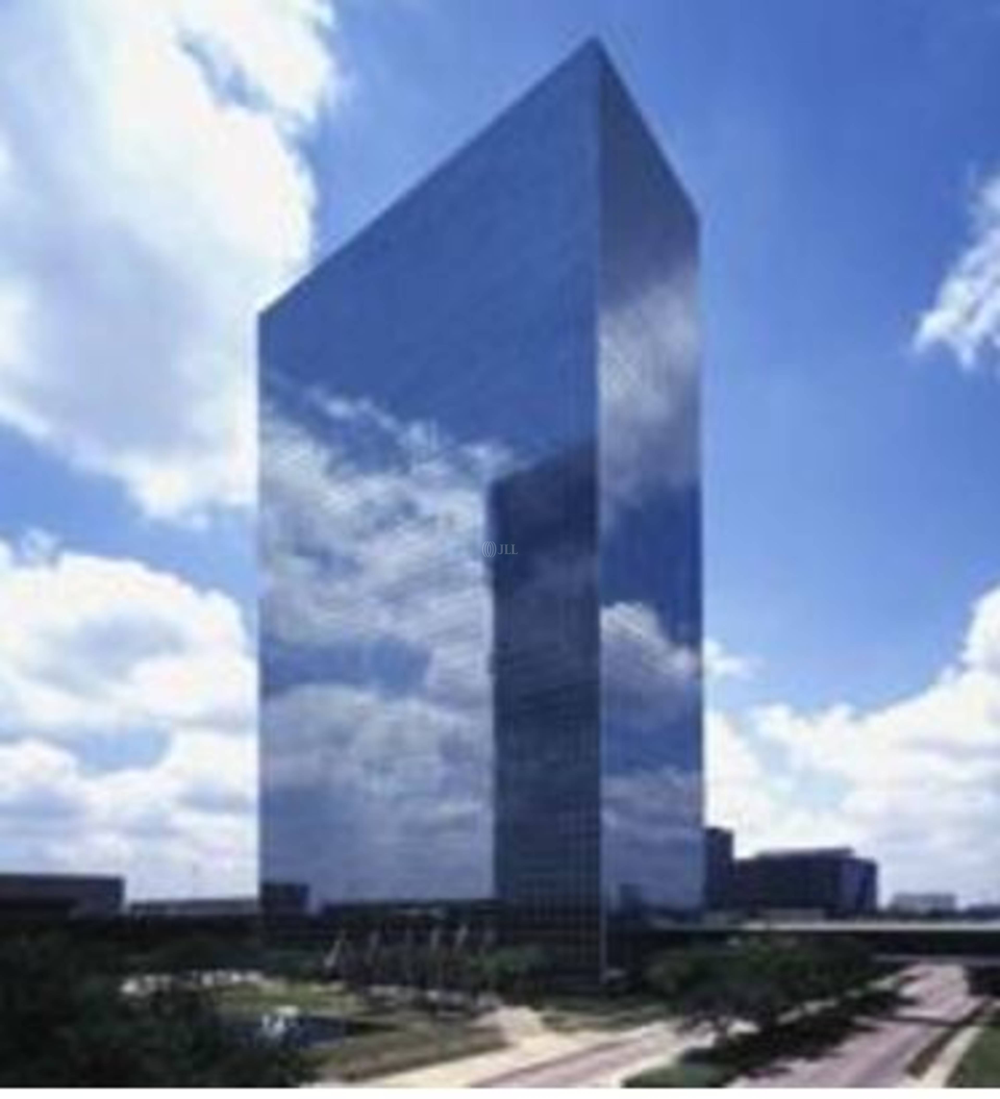 Eleven Greenway Plaza, 11 Greenway Plz | JLL Properties - US