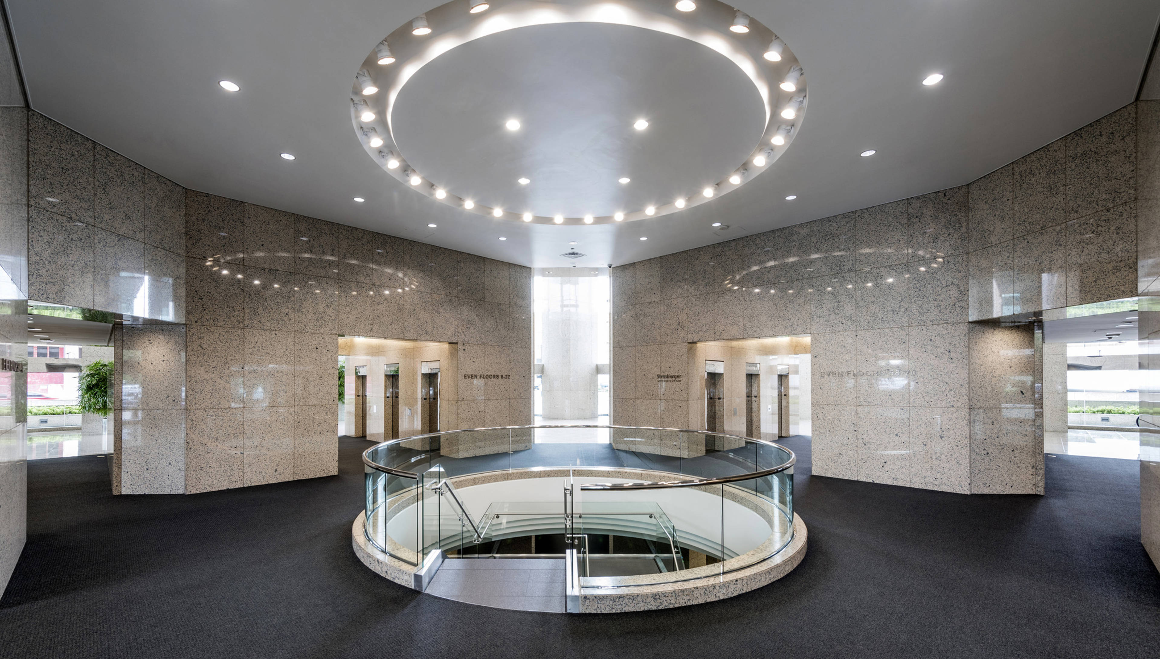 Bank of America Plaza, 901 Main St | JLL Properties - US