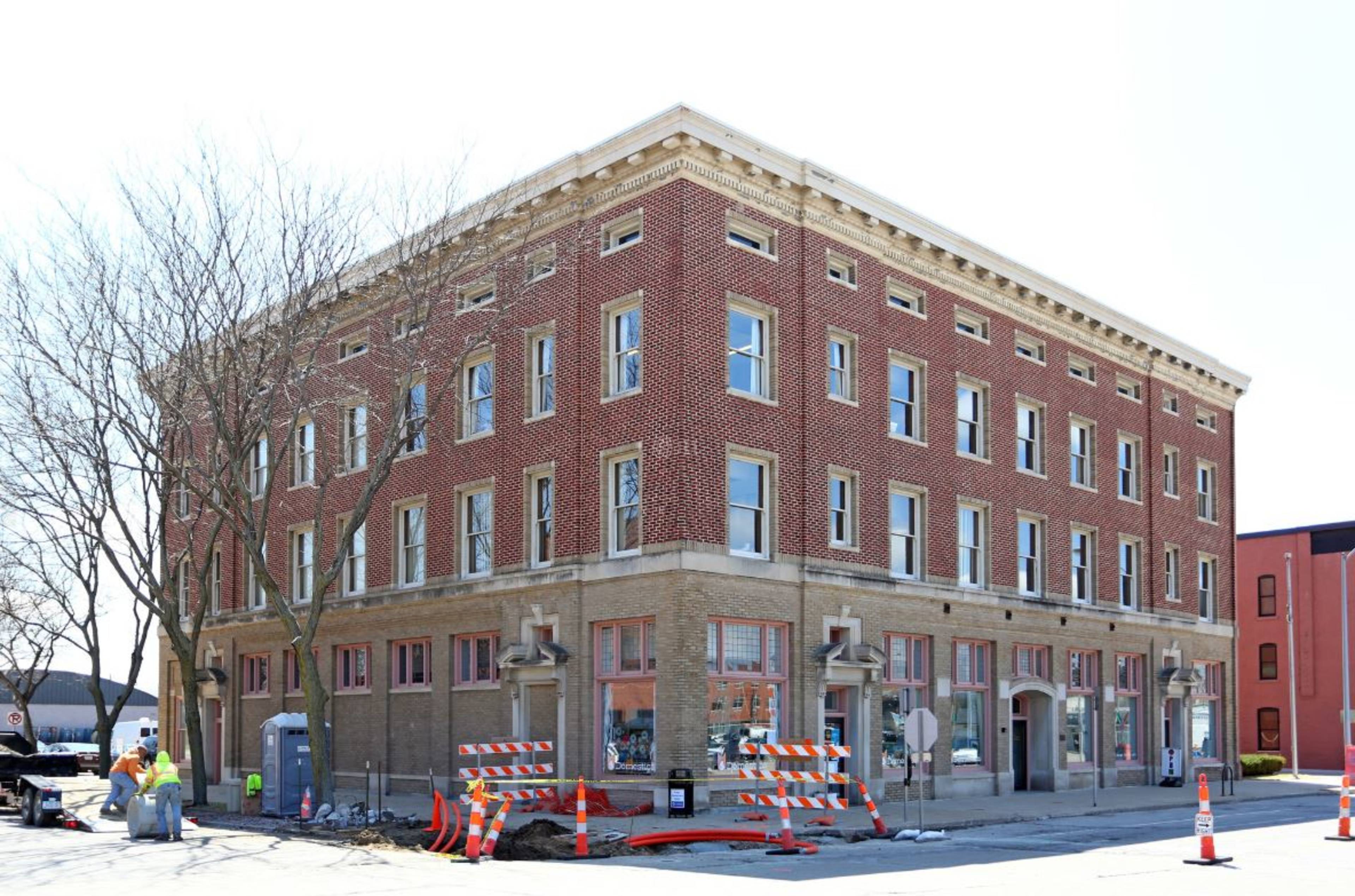 Northwestern Building, 323 E Walnut St | JLL Properties - US