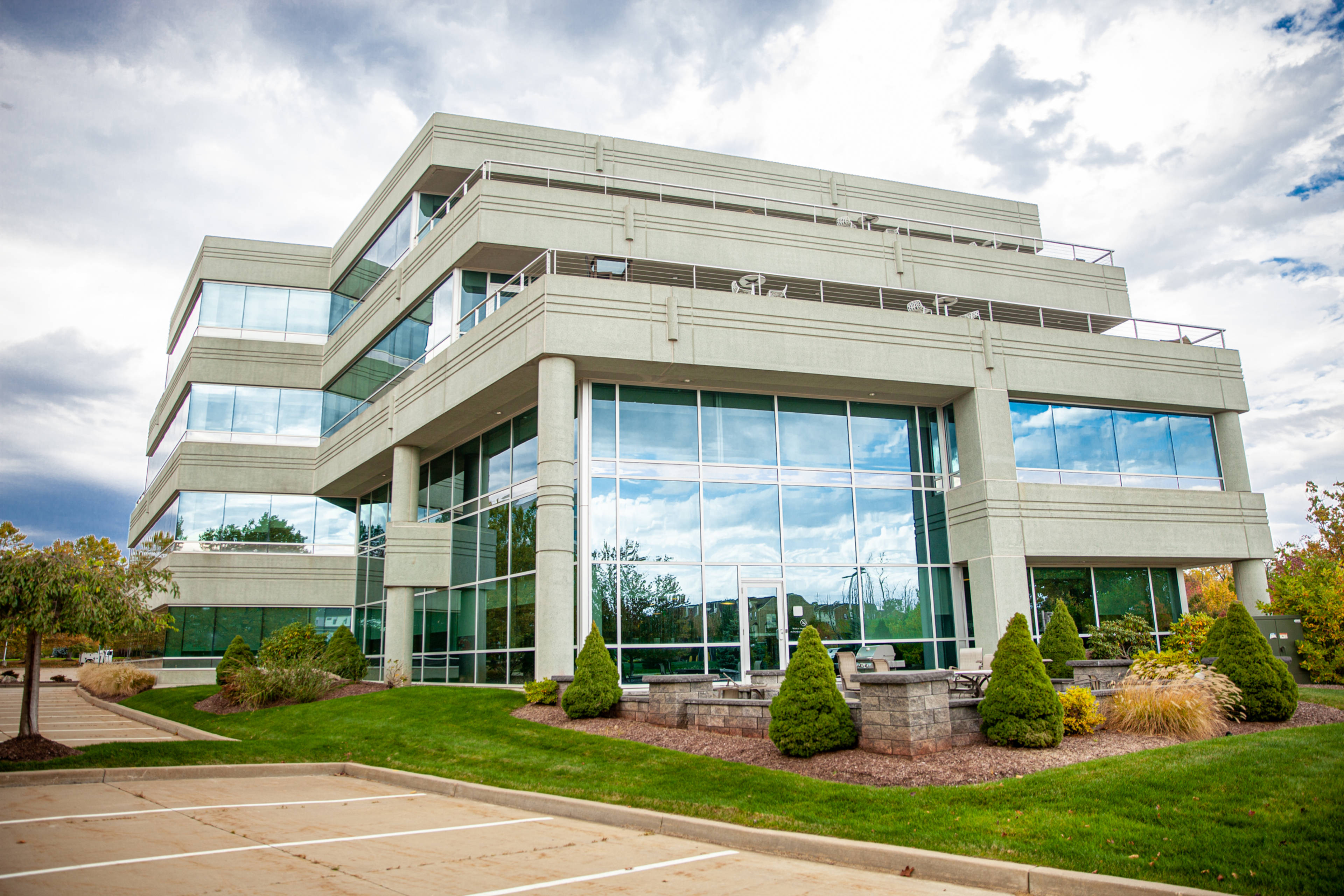Waterfront Corporate Park II, 2000 Georgetown Dr | JLL Properties - US